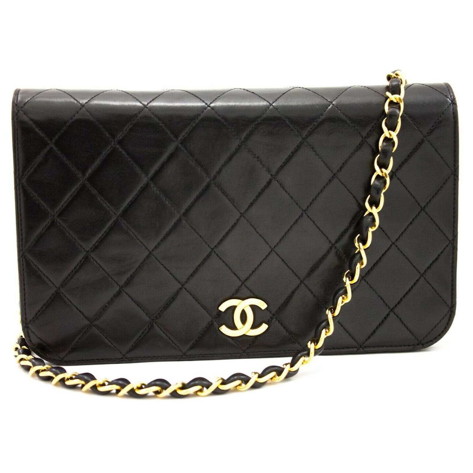 Pochette Chanel porté épaule Cuir Noir ref.199833 - Joli Closet