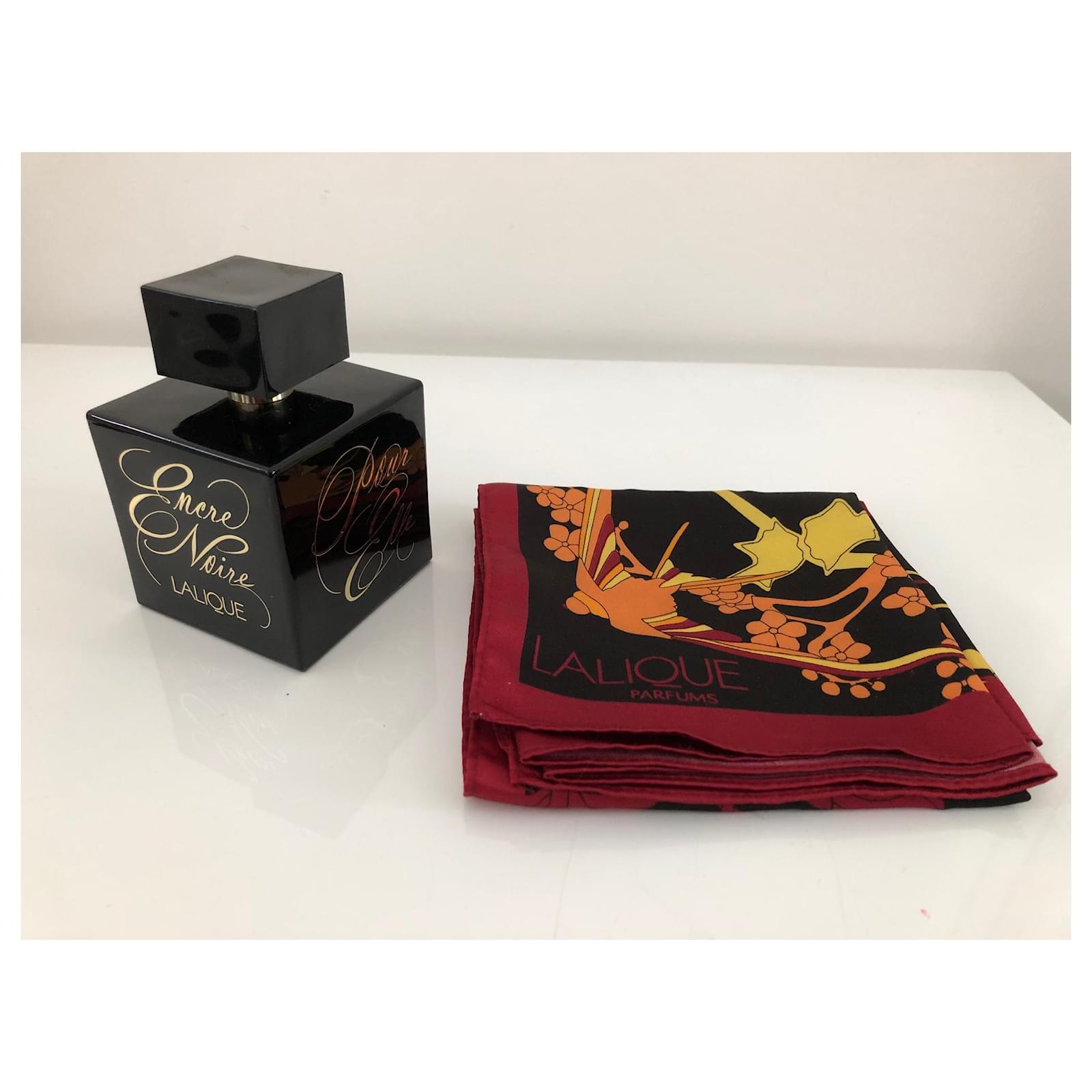 LALIQUE "Black Ink" perfume and scarf set Silk ref.199935 - Joli Closet