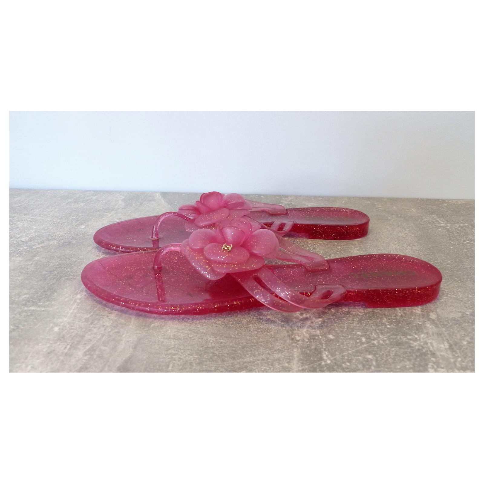 Chanel Glitter Camellia Sandals Pink Resin ref.201569 - Joli Closet