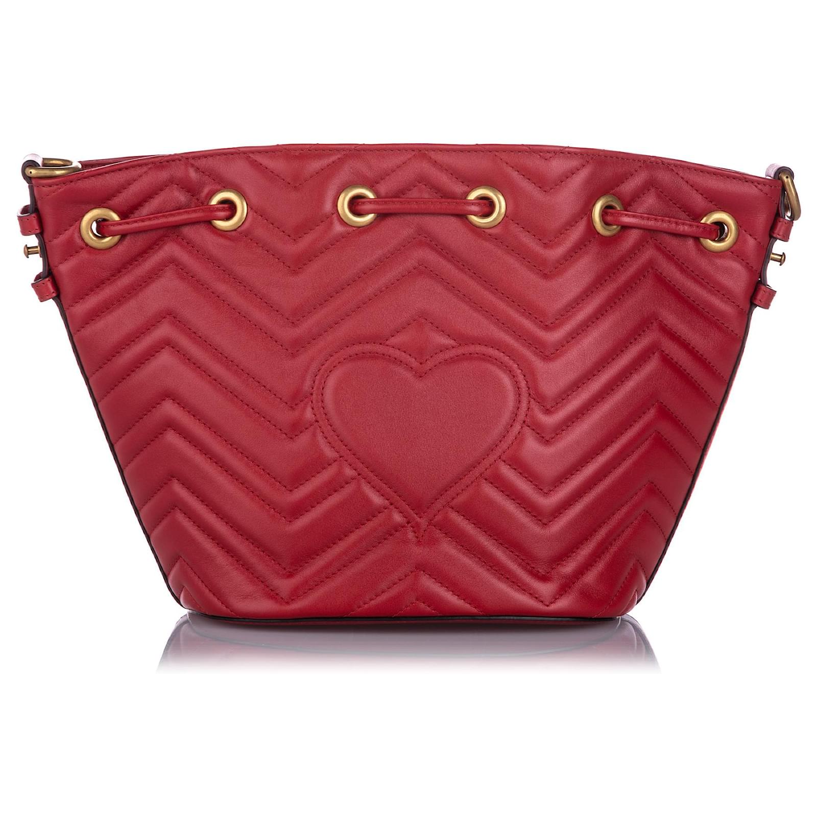 Sac seau Gucci rouge GG Marmont Cuir Toile Veau façon poulain Tissu ...