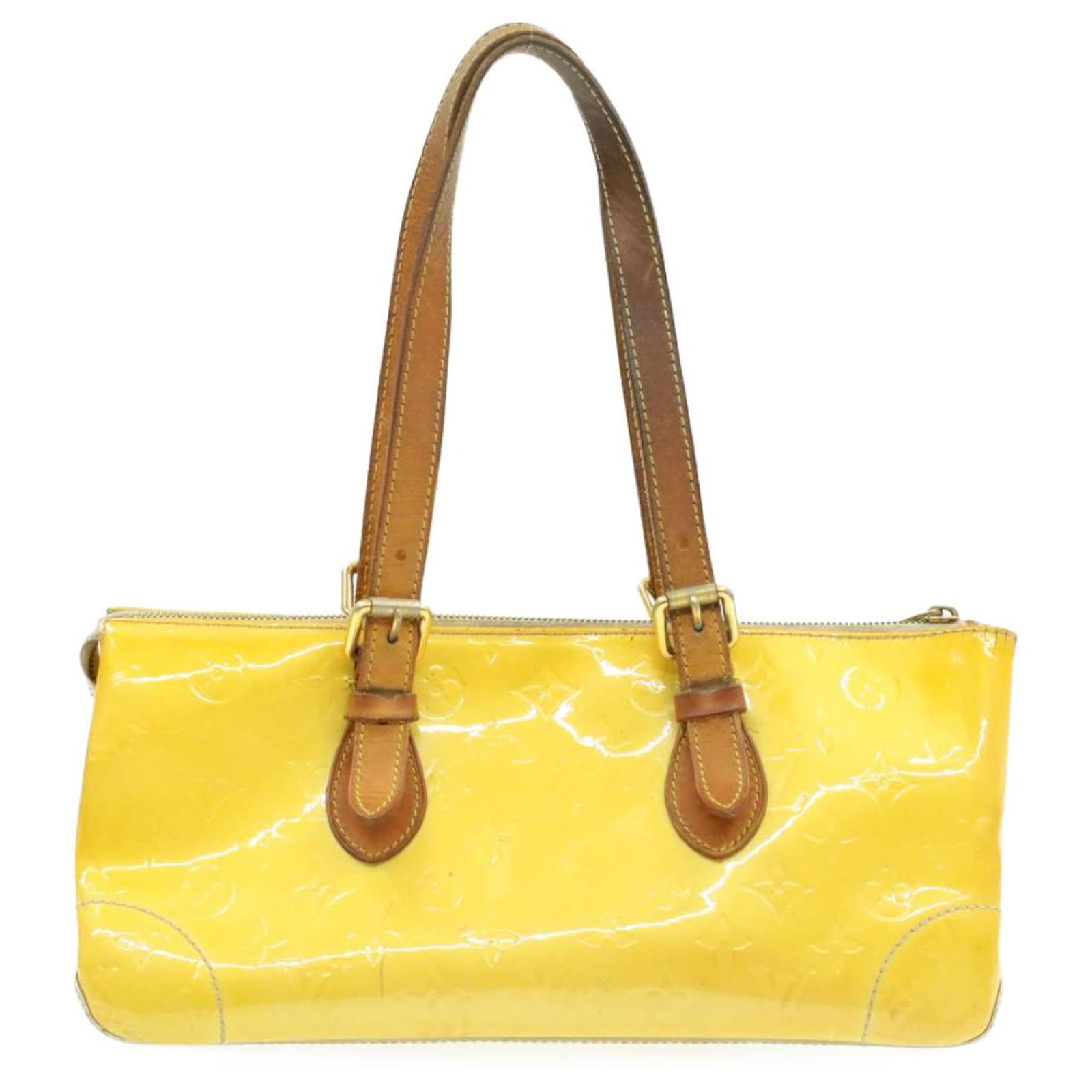 Louis Vuitton Rosemood Beige Patent leather ref.213233 - Joli Closet