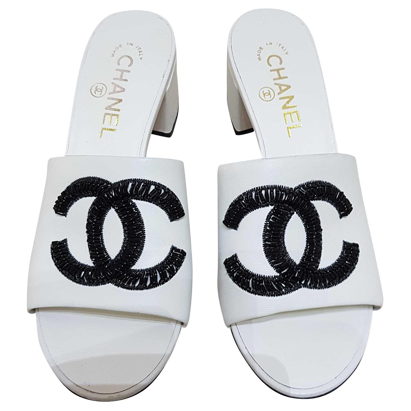 Chanel sandali Multiple colors Leather ref.219112 - Joli Closet