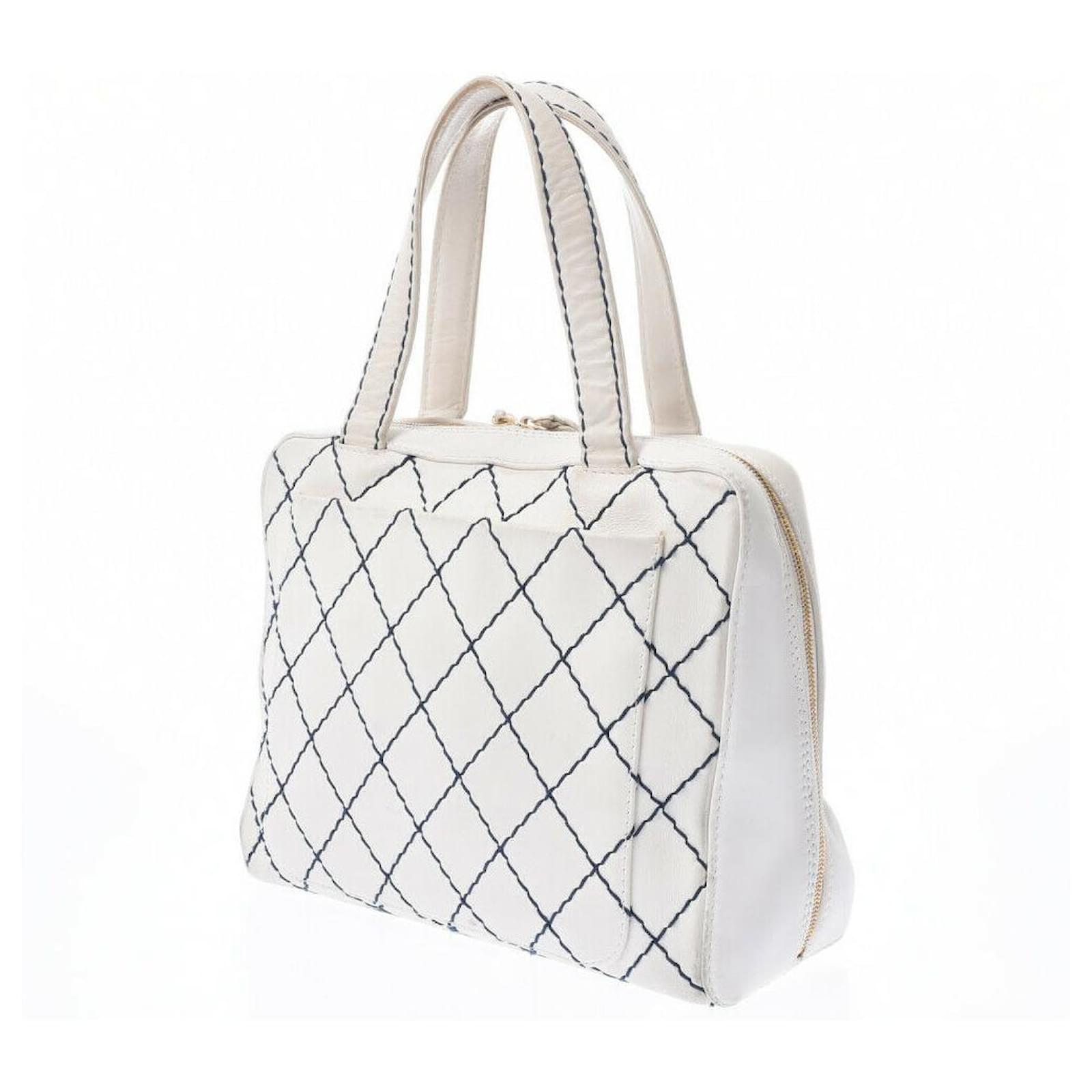 Chanel Handtasche Weiß Leder ref.225387 - Joli Closet