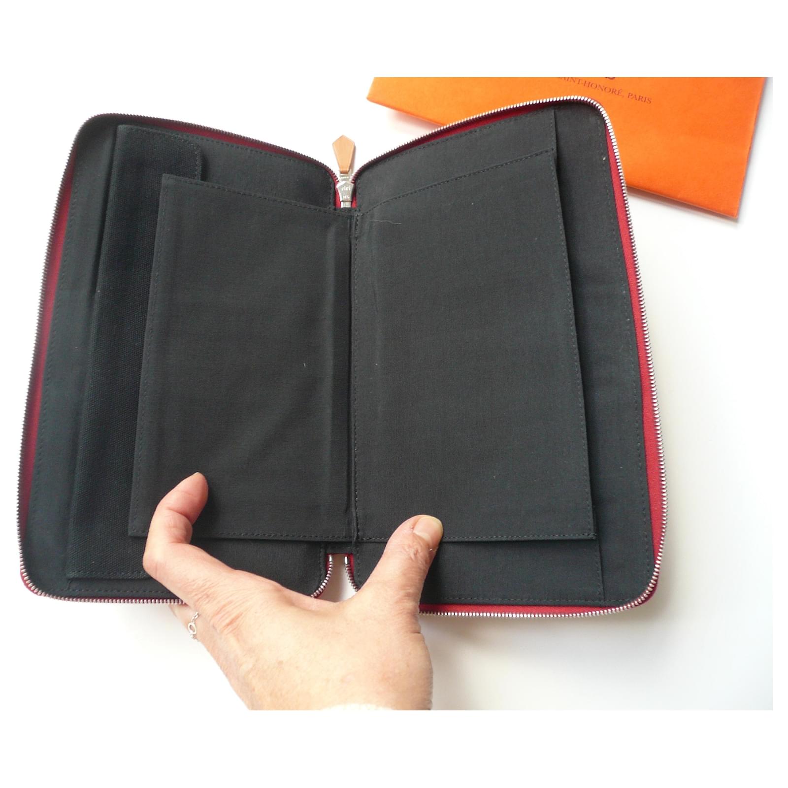 Hermès HERMES Compagnon red canvas Toto wallet Mint condition GM Cotton ...