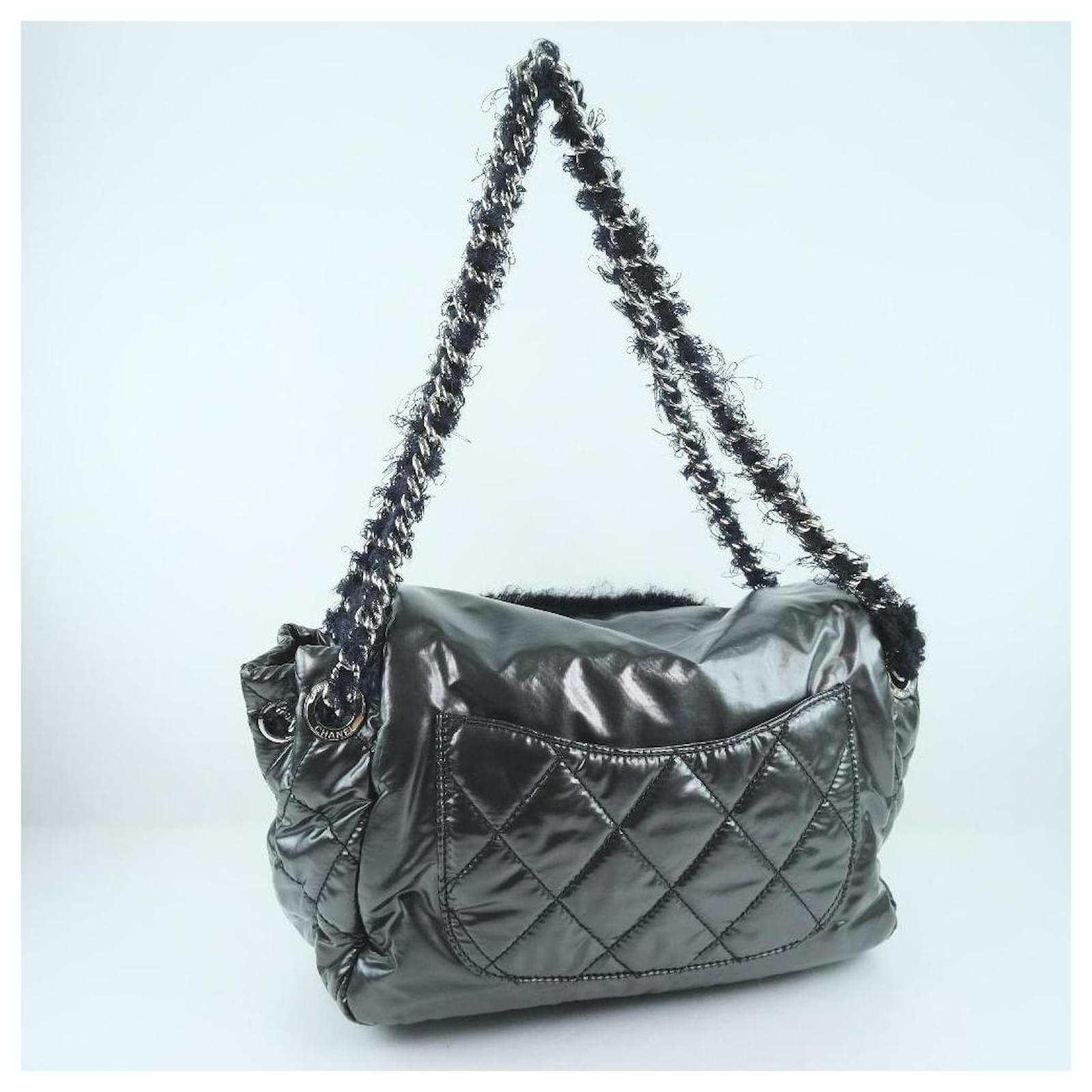 Chanel flap bag Black Synthetic ref.264987 - Joli Closet