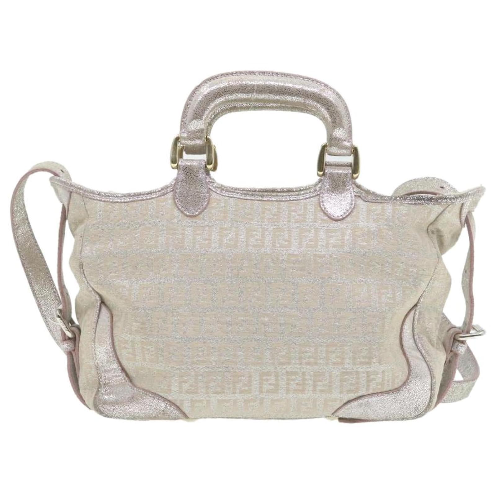 Fendi Handtasche Silber Leinwand ref.265939 - Joli Closet