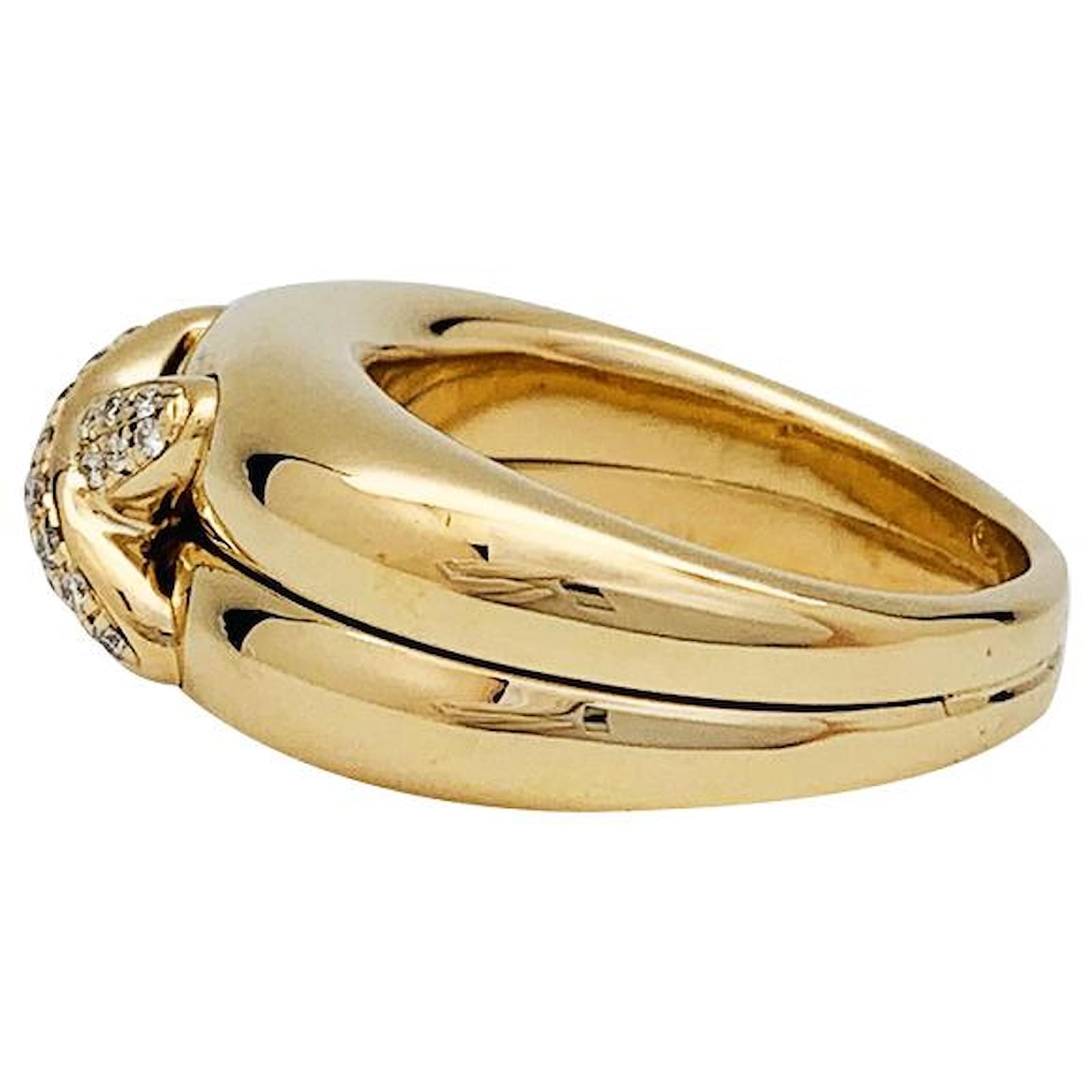 Chaumet ring, "Connections", Yellow gold and diamonds. White gold ref ...