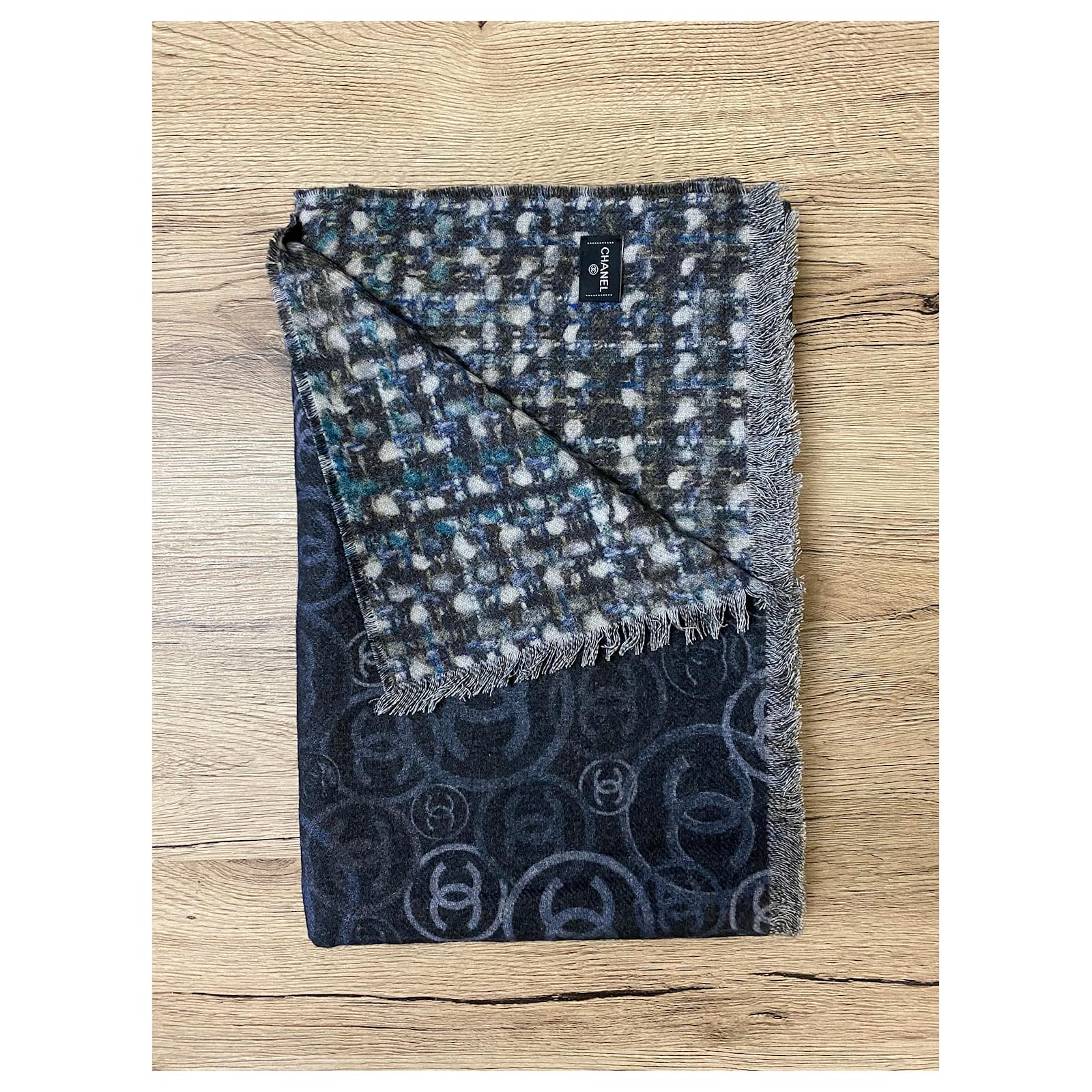 CHANEL stole Blue Cashmere ref.270247 - Joli Closet