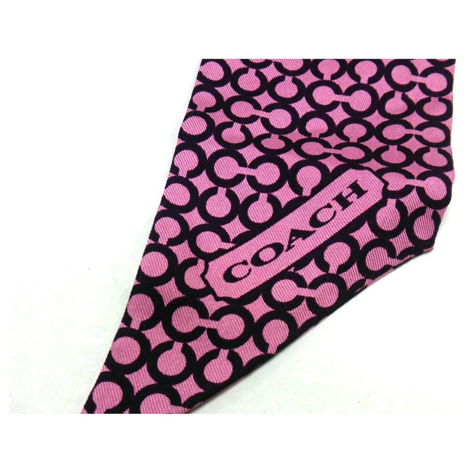 Coach Scarf Pink Silk ref.279548 - Joli Closet