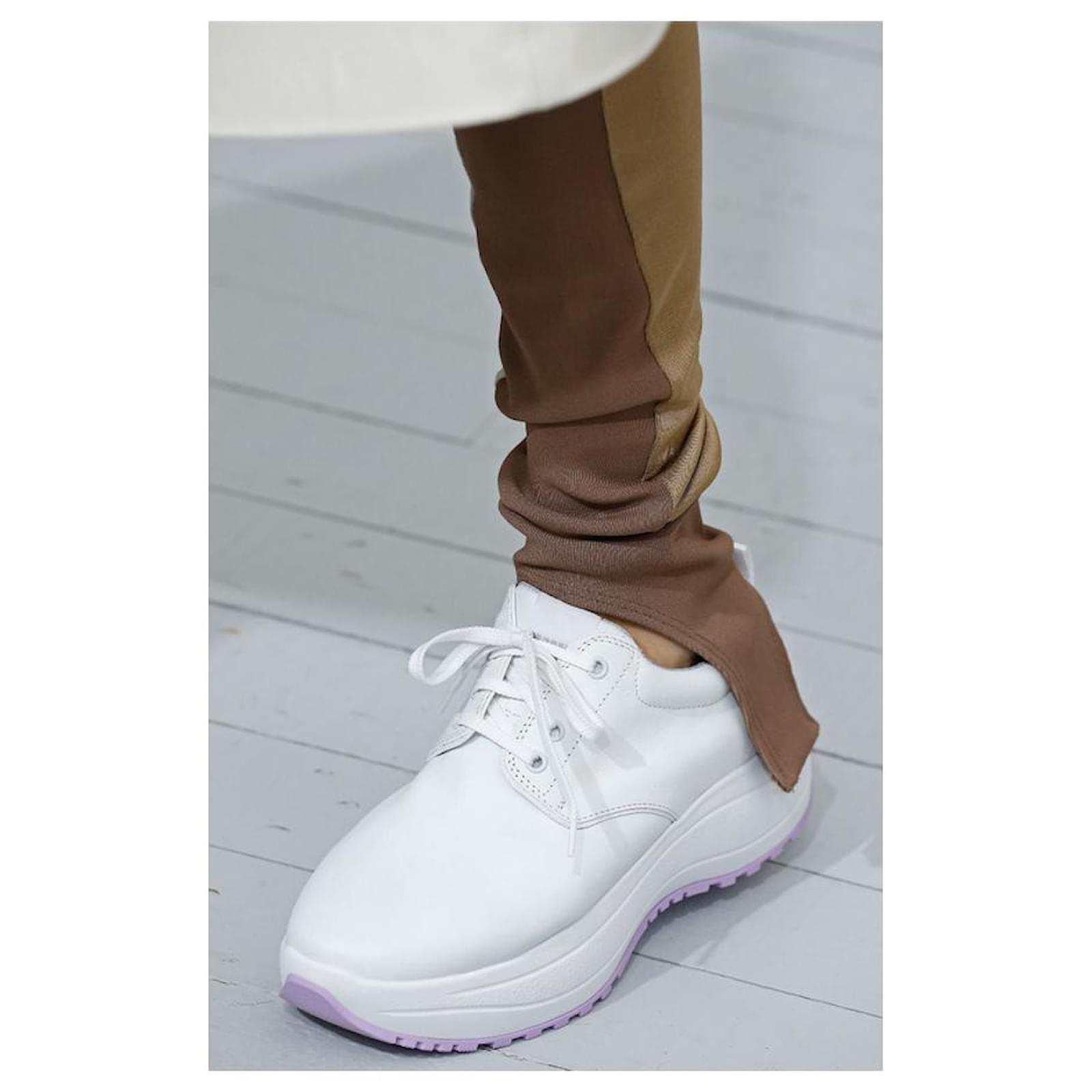 Céline Baskets de livraison Cuir Blanc ref.304894 - Joli Closet