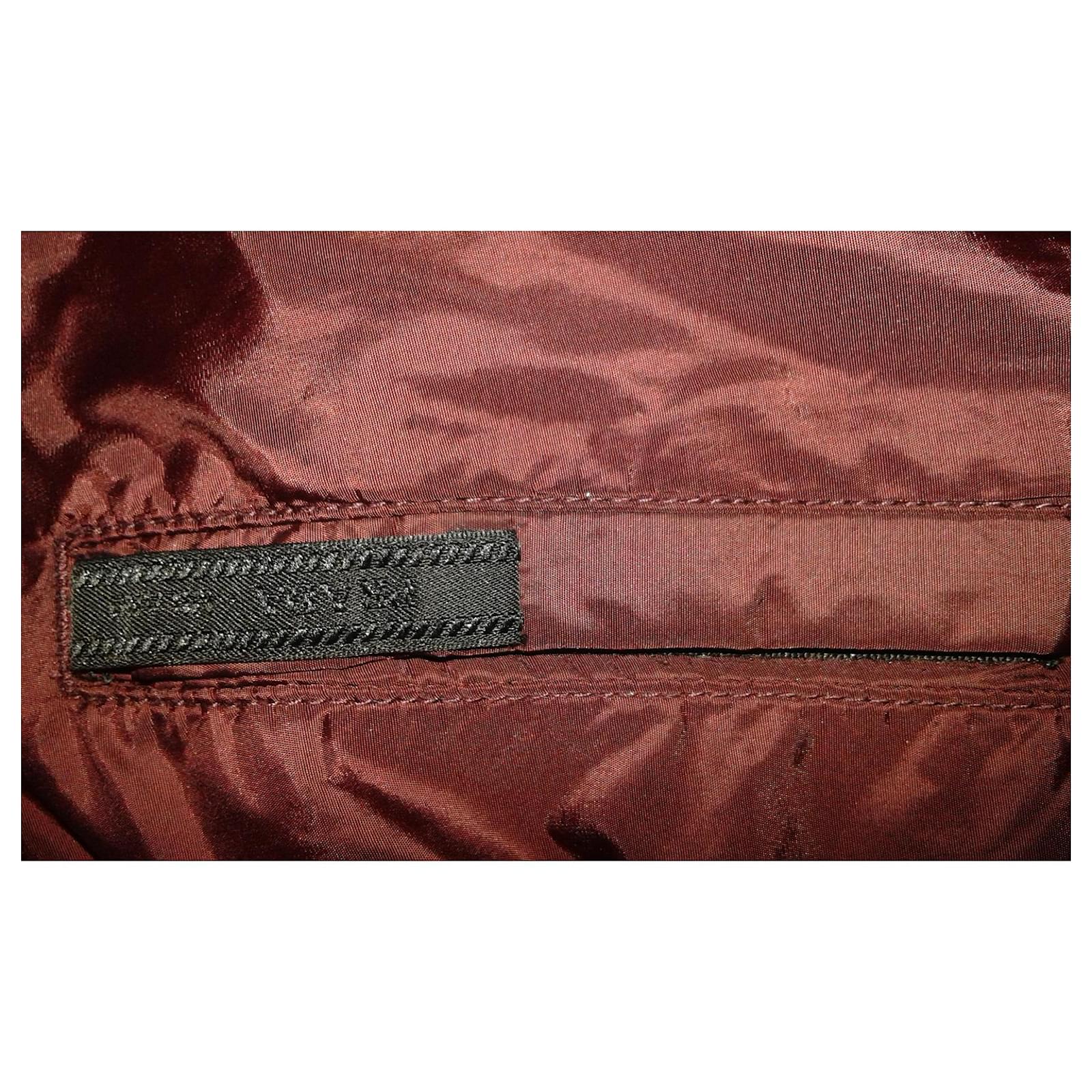 Prada Men Shorts Dark red Polyamide ref.332729 - Joli Closet