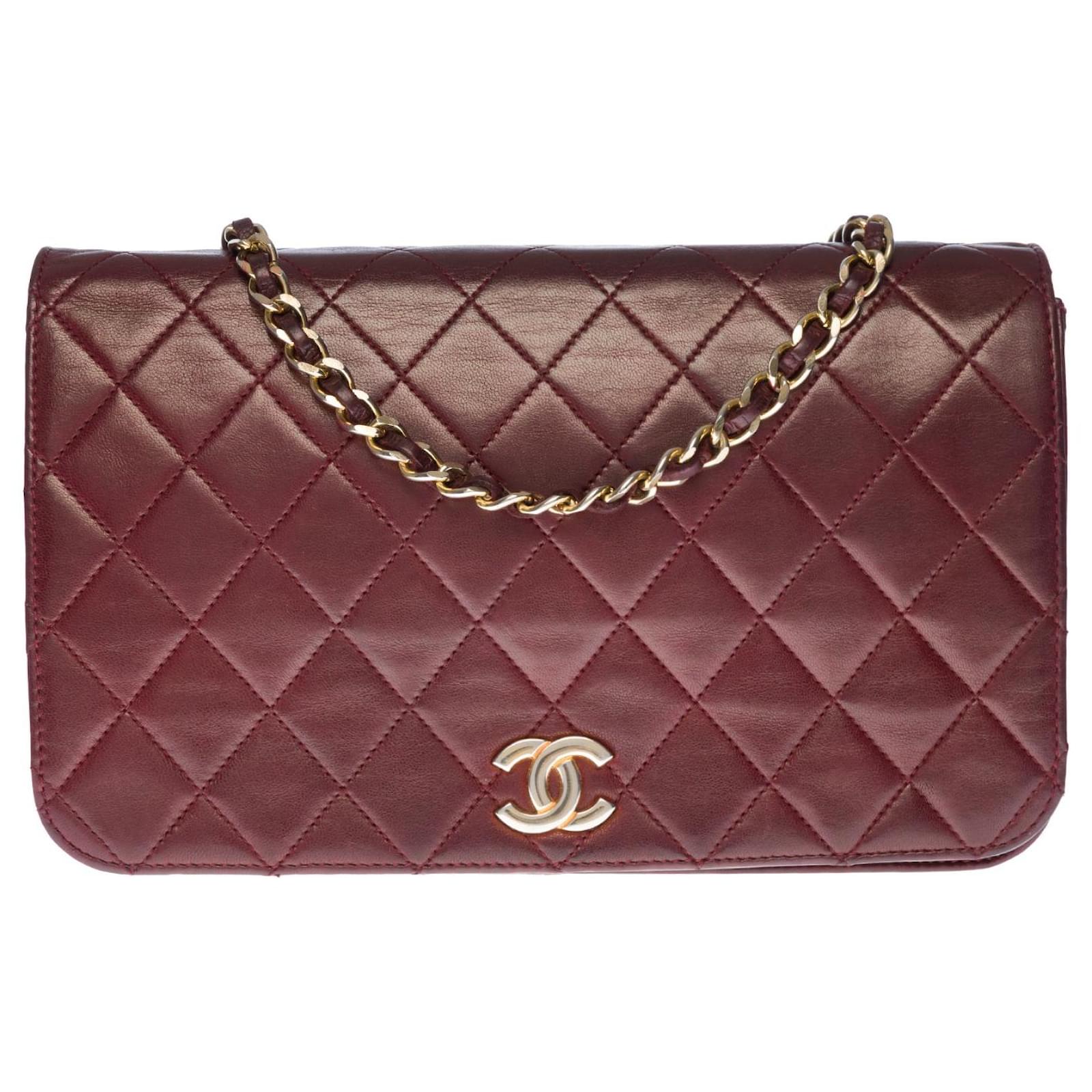 Timeless Lovely Chanel Classic Full Flap Tasche aus burgunderrotem ...