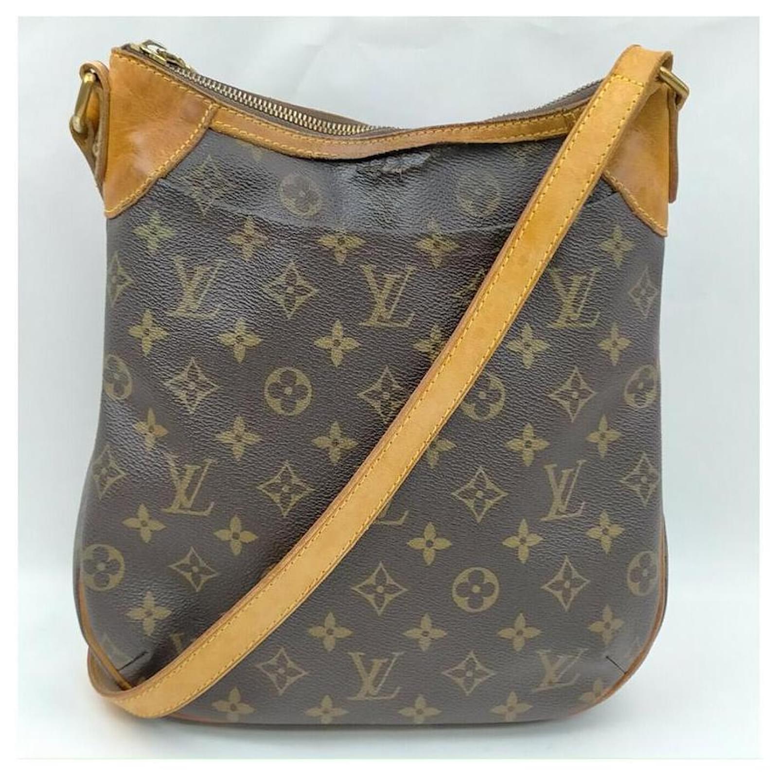 Louis Vuitton Sac à bandoulière Monogram Odeon PM Cuir ref.332865 ...