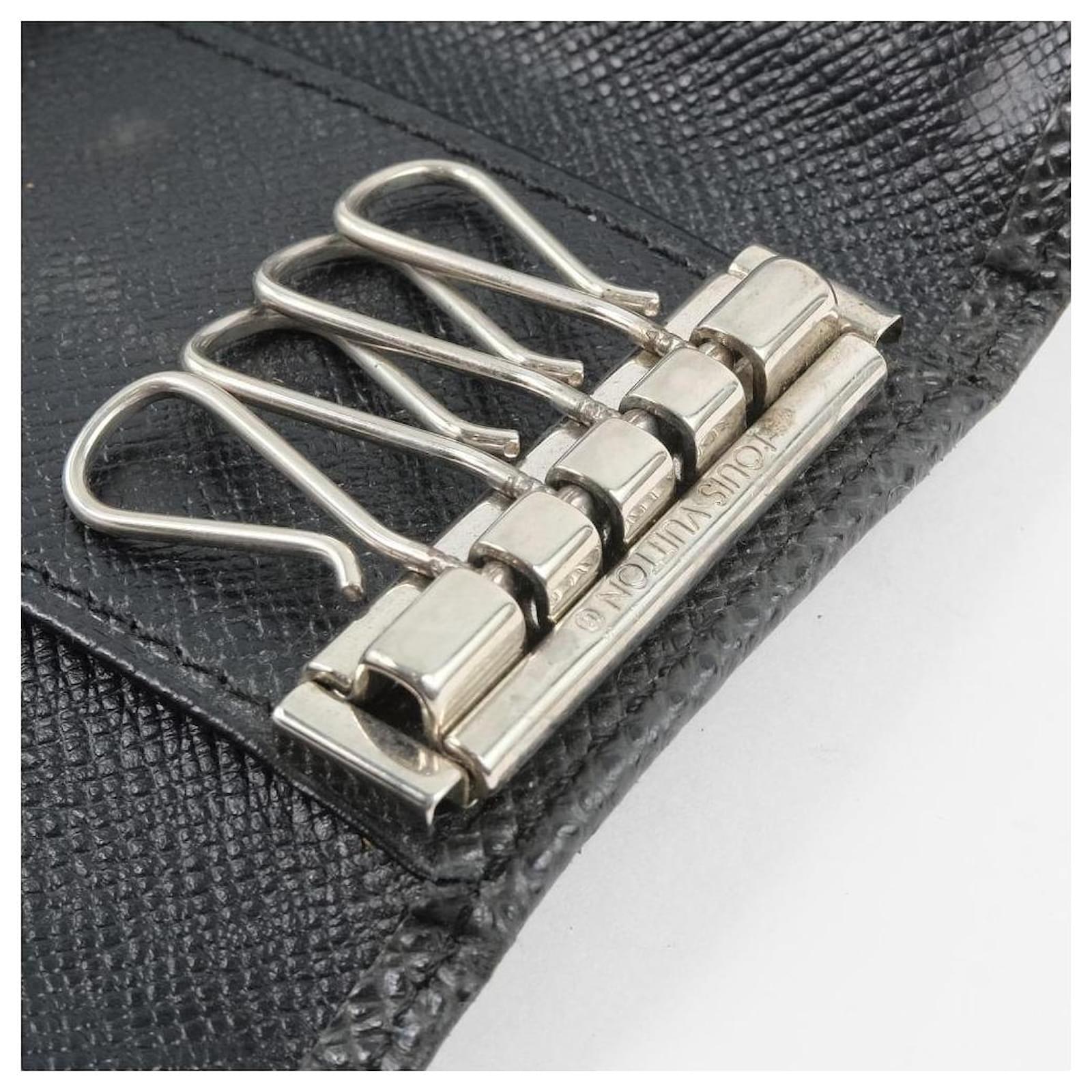 Louis Vuitton Multiclés 4 Black Leather ref.339292 - Joli Closet