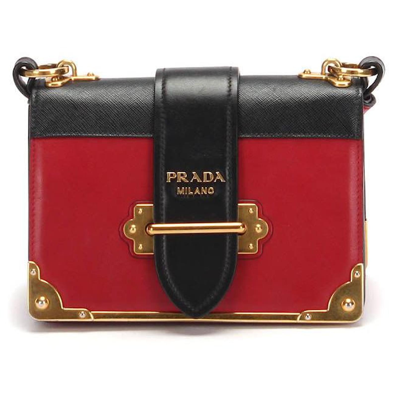 Prada Leather Cahier Crossbody Bag 25 Red ref.361334 - Joli Closet
