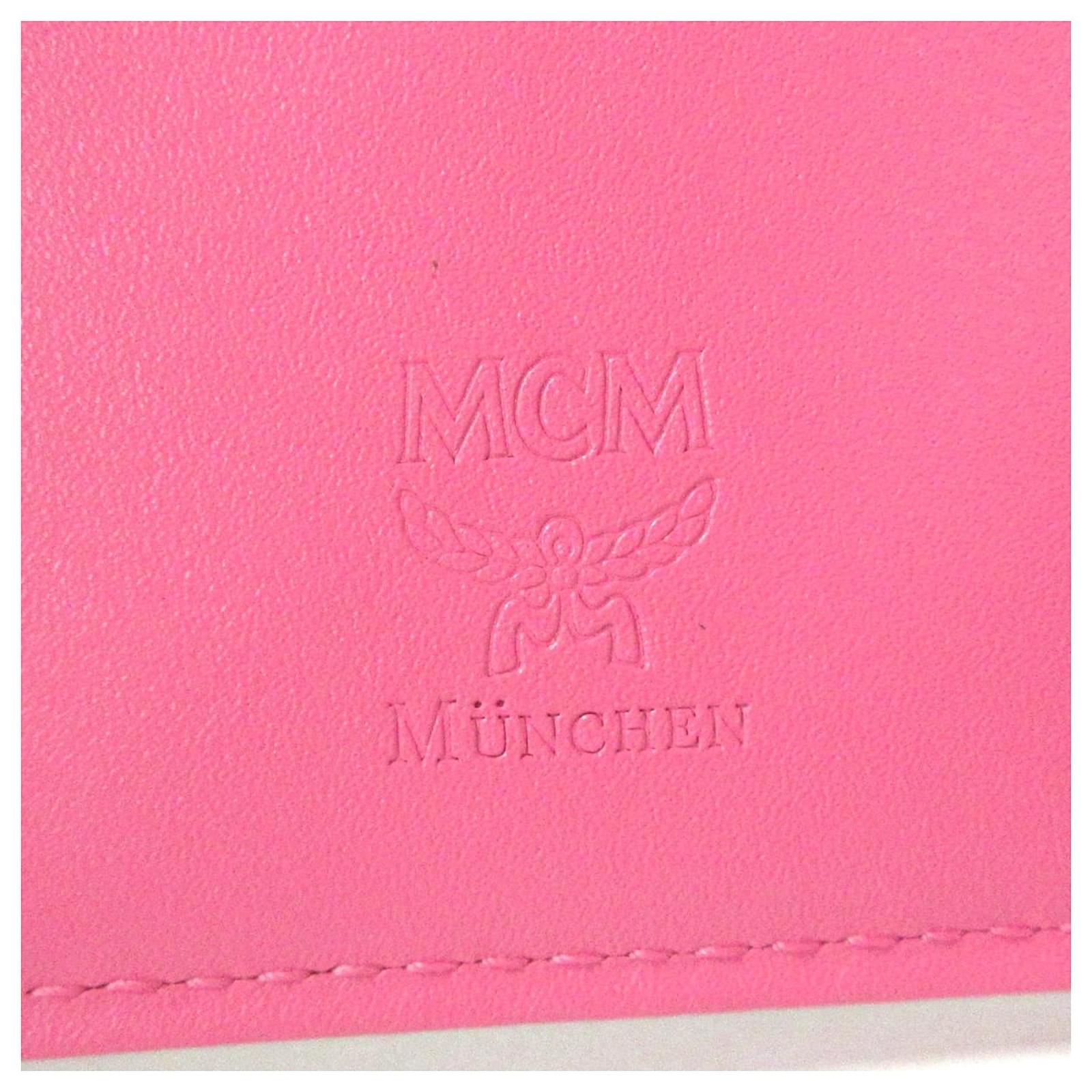 MCM Wallet Pink Leather ref.366397 - Joli Closet