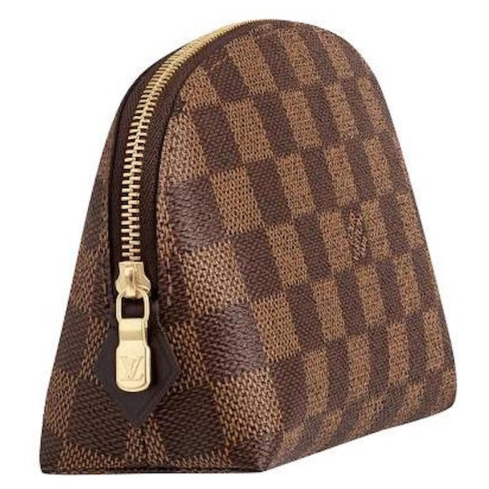Louis Vuitton LV Cosmetic pouch damier Brown Leather ref.391385 - Joli ...