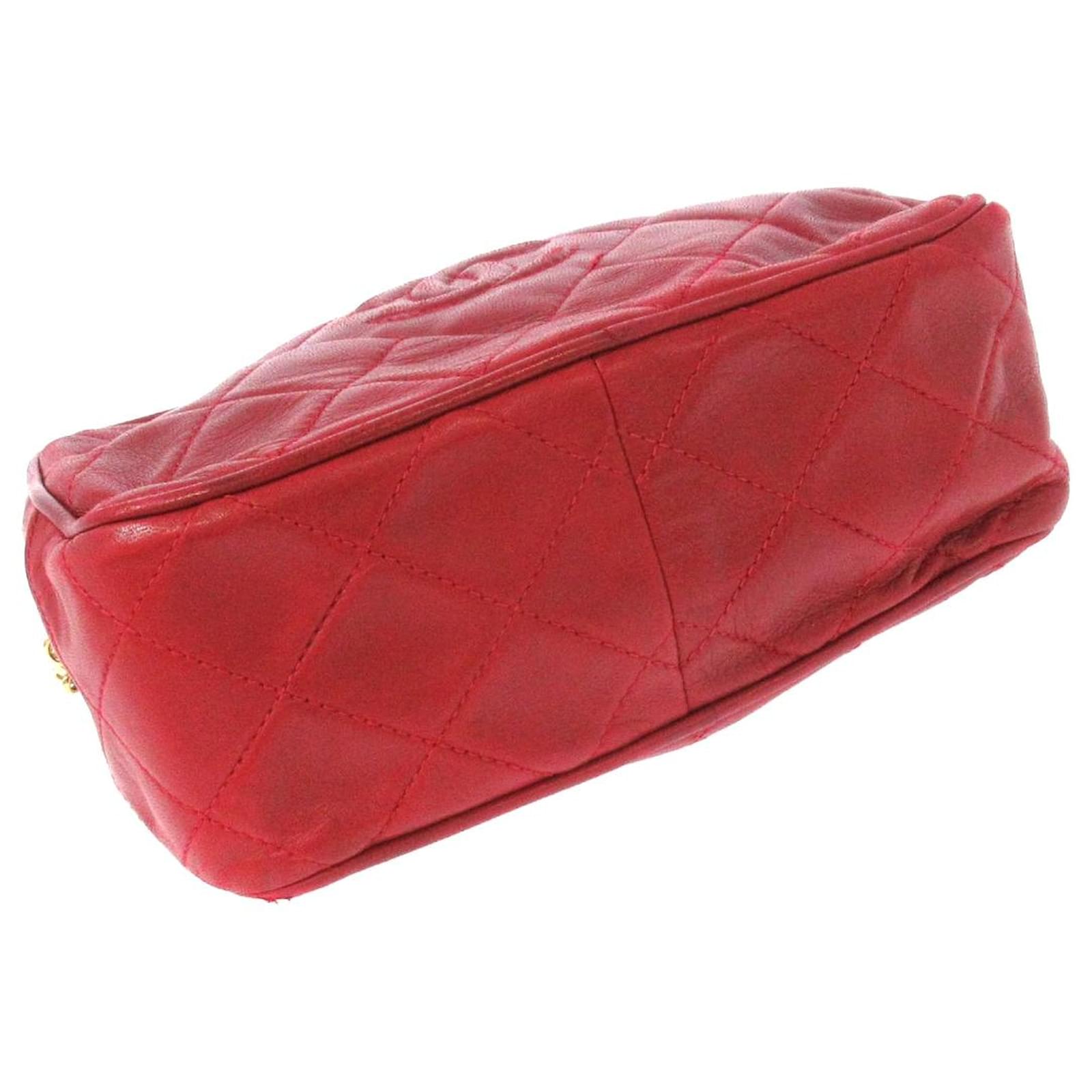 Chanel Matrasse Red Leather ref.395651 - Joli Closet