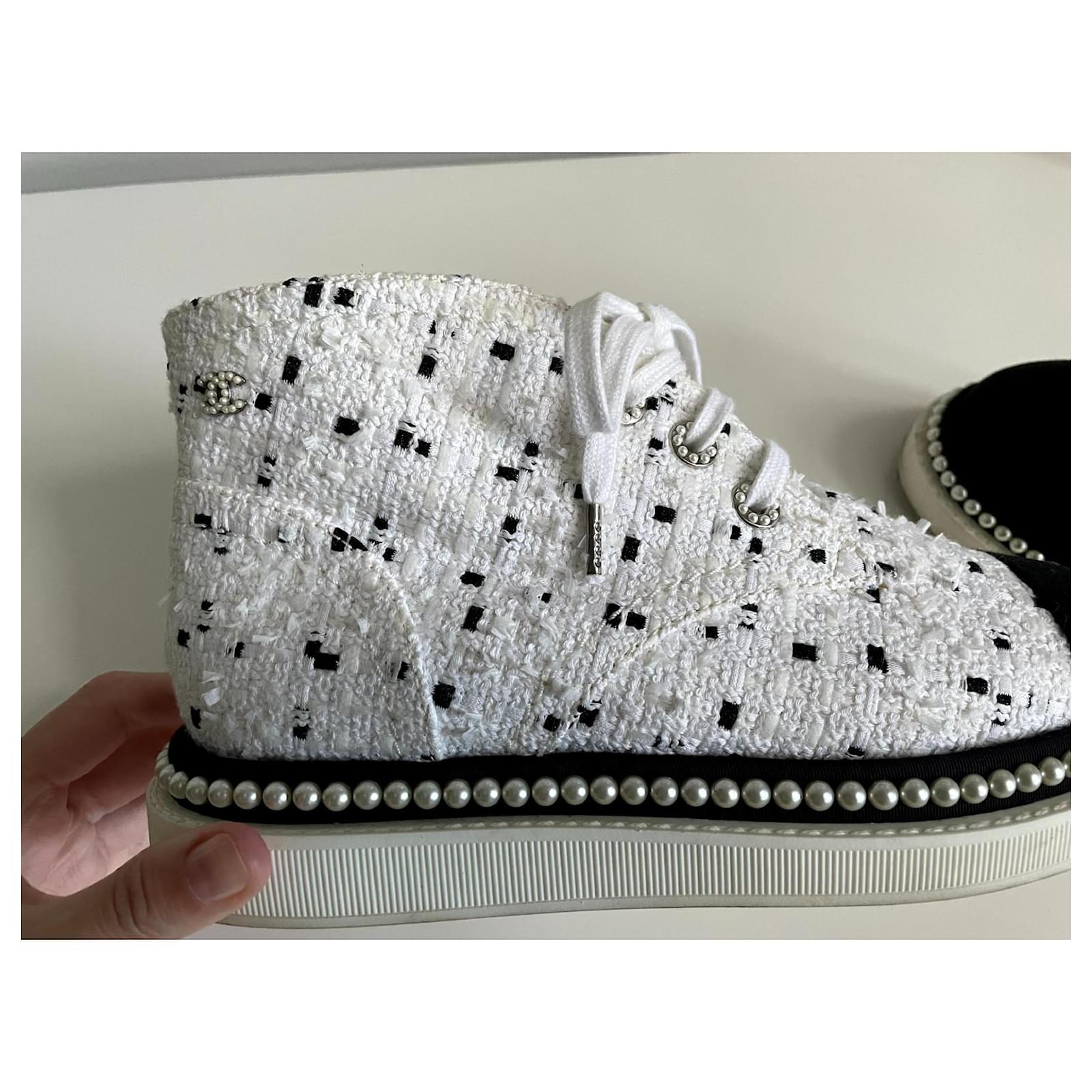 Chanel tweed trainers White ref.397114 - Joli Closet