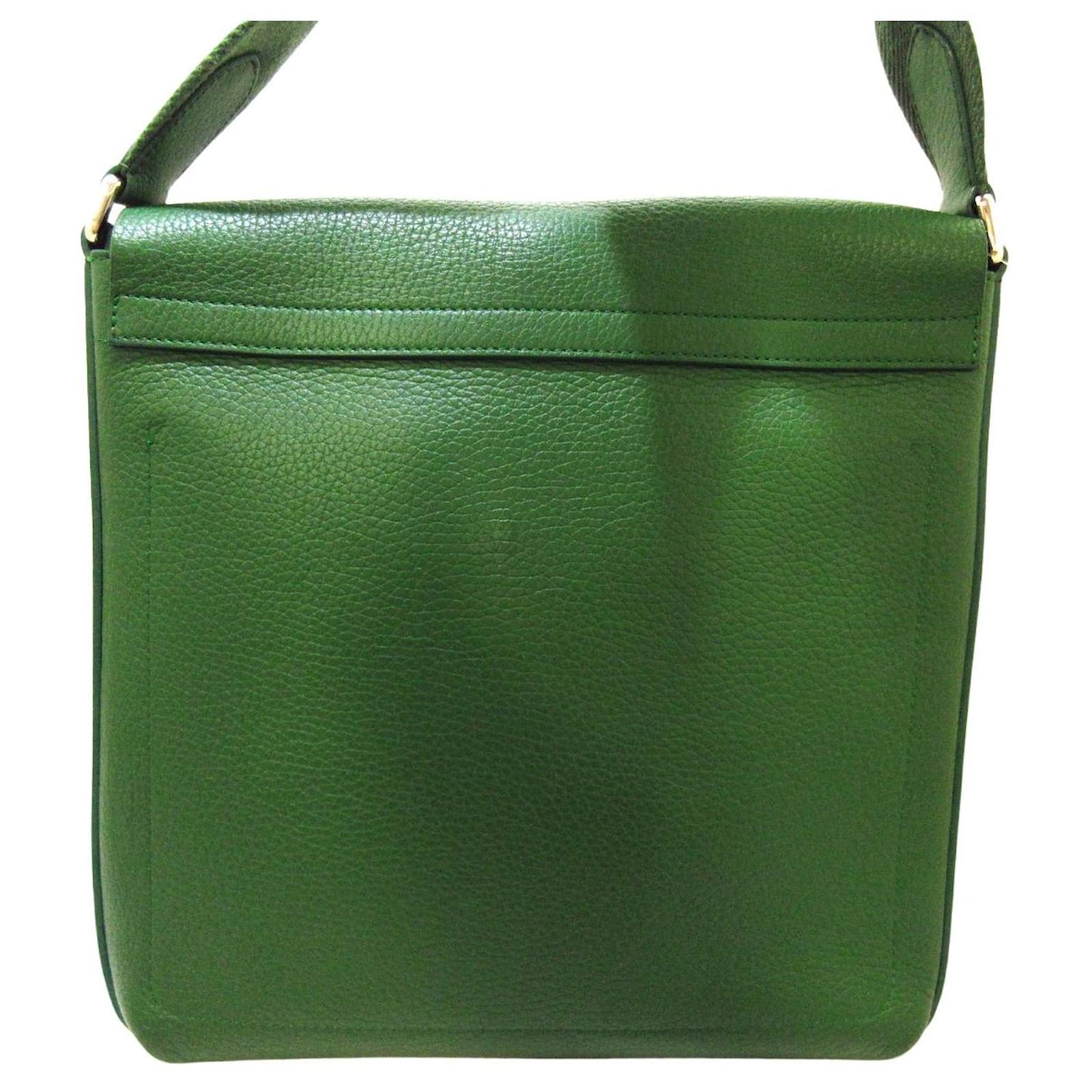 Loewe Sac à bandoulière Cuir Vert ref.397248 - Joli Closet