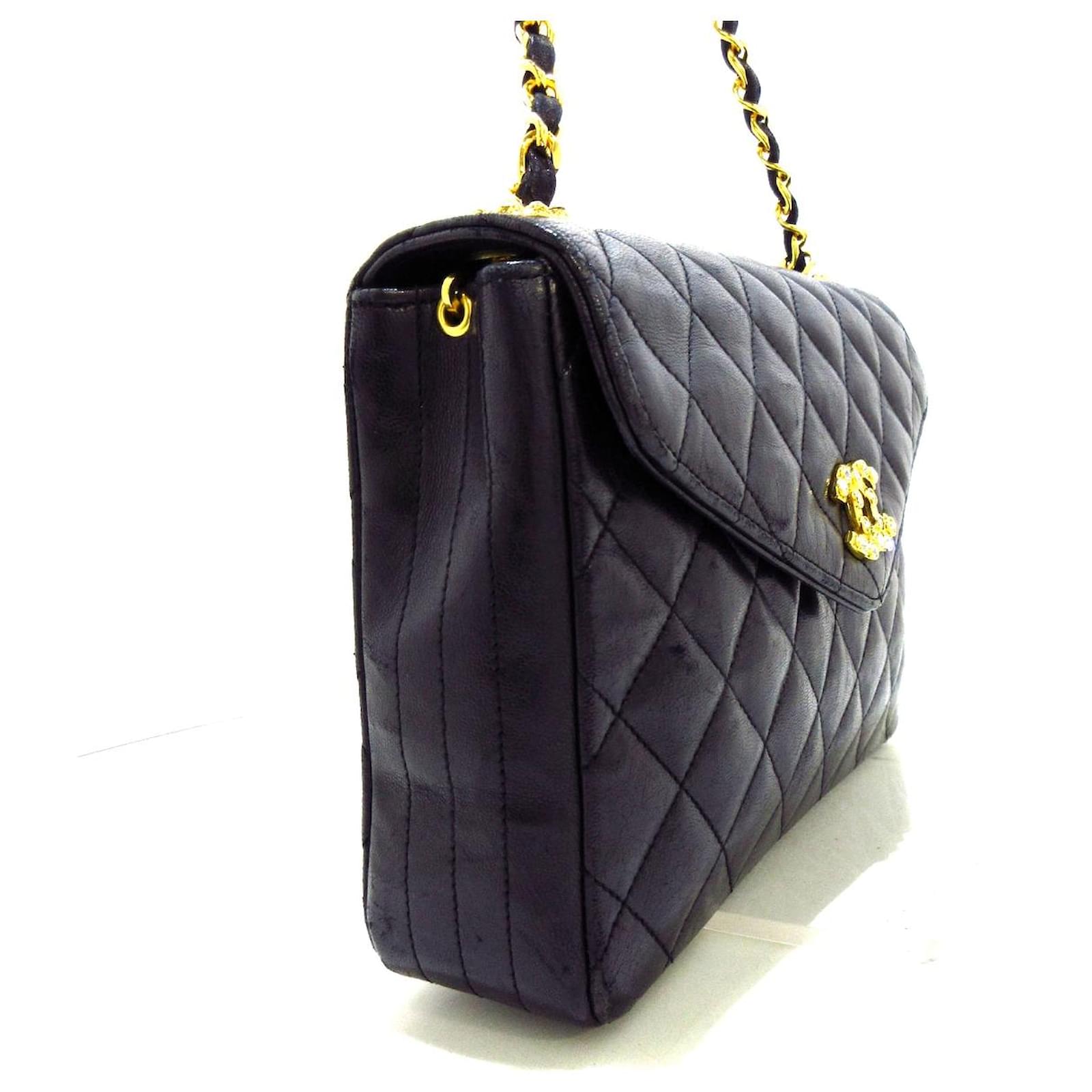 Chanel Matrasse Black Leather ref.402408 - Joli Closet