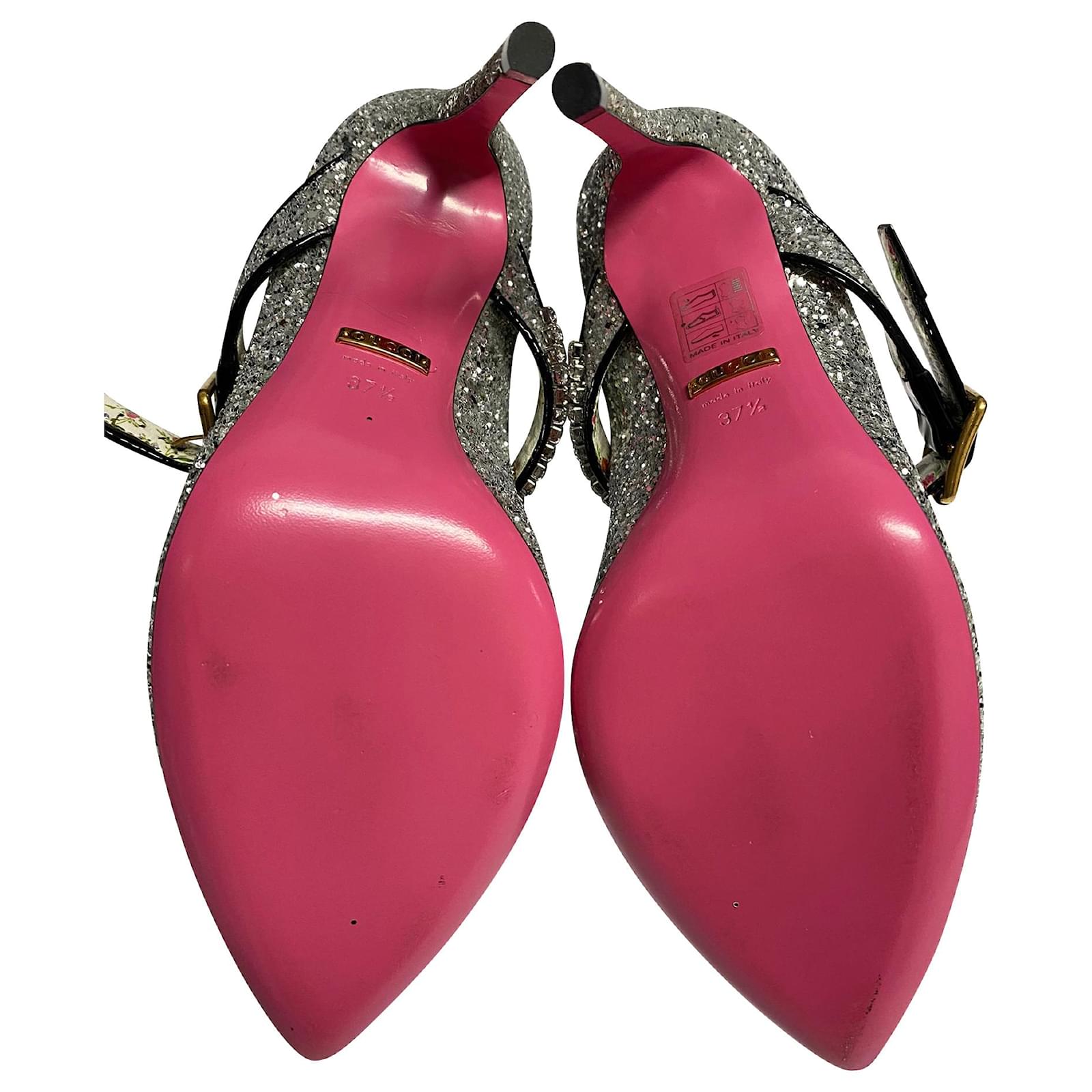 Gucci Sylvie Glitter Talons Mary Jane en Paillettes Argentées et Cuir ...