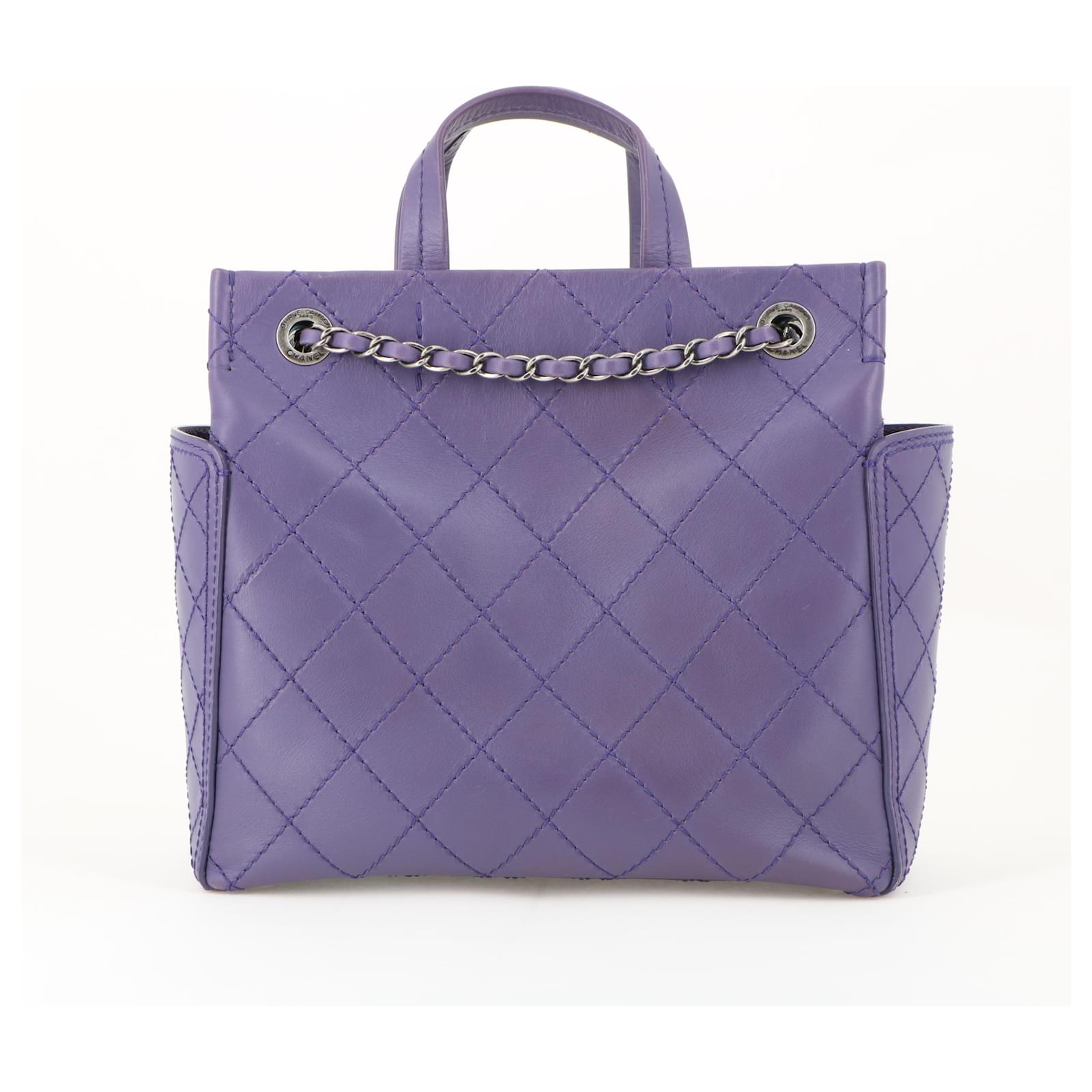 Chanel handbag Purple Leather ref.411724 - Joli Closet