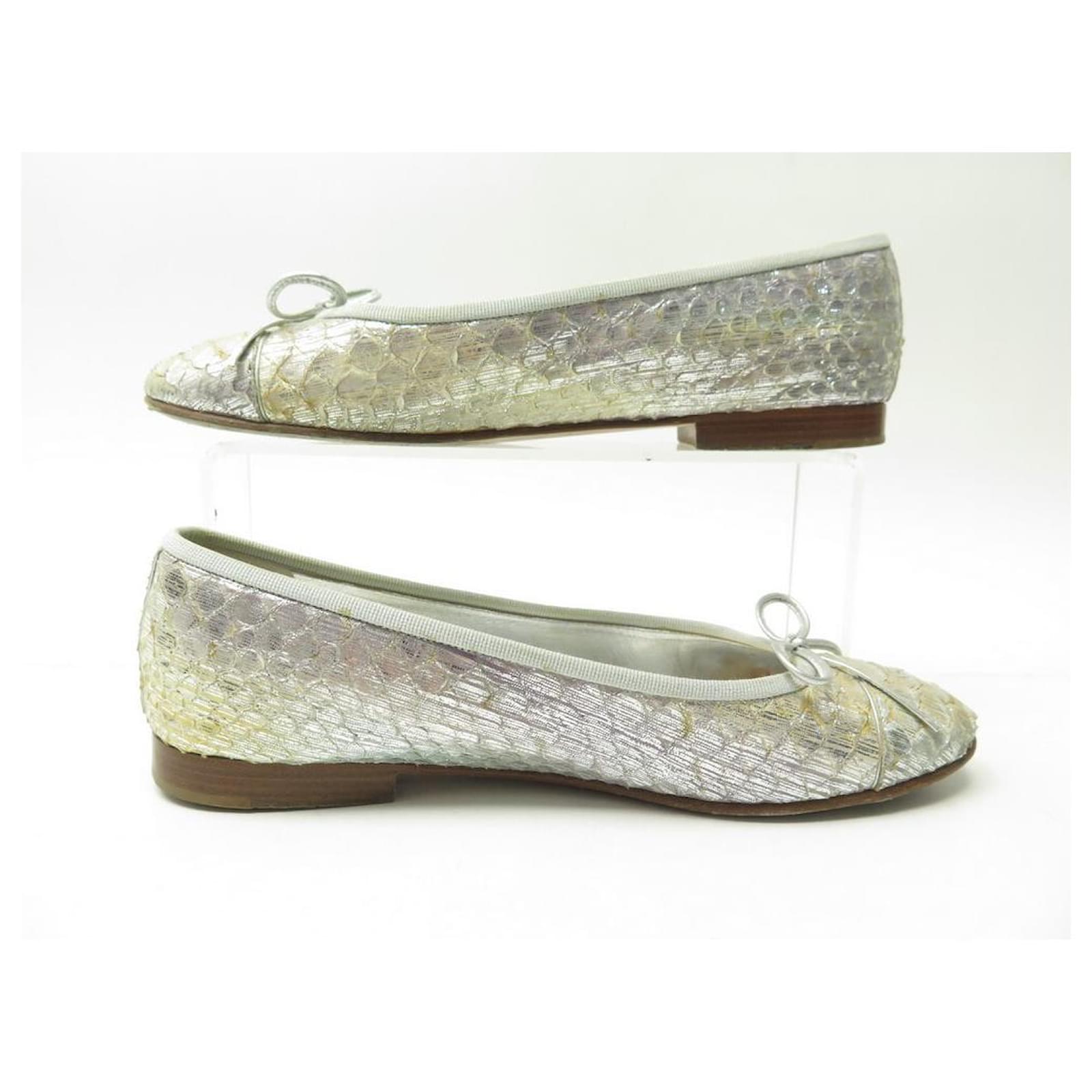 CHAUSSURES CHANEL BALLERINES LOGO CC G02819 38 CUIR PYTHON ARGENTE + BOITE Cuirs exotiques ...