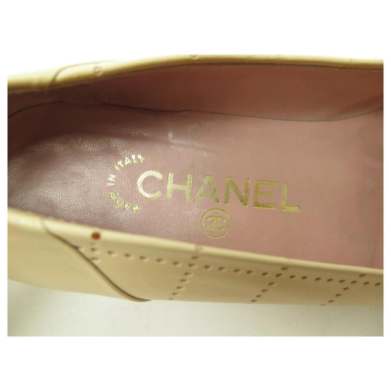 SCARPE VINTAGE MOCASSINI CHANEL CC LOGO 38 SCARPA IN PELLE TRAFORATA ...