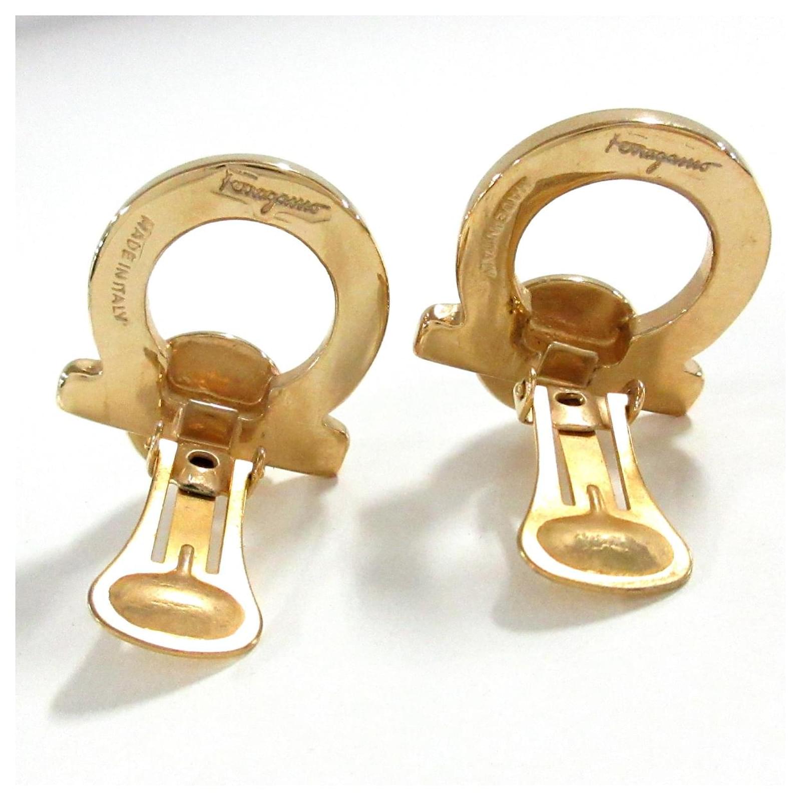 Salvatore Ferragamo Earring Golden Metal ref.421739 - Joli Closet