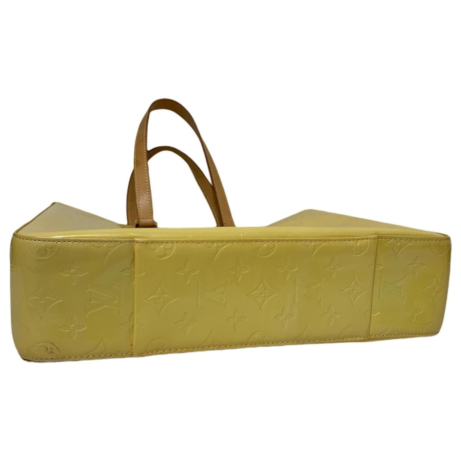 Louis Vuitton Columbus Yellow Patent leather ref.425505 - Joli Closet