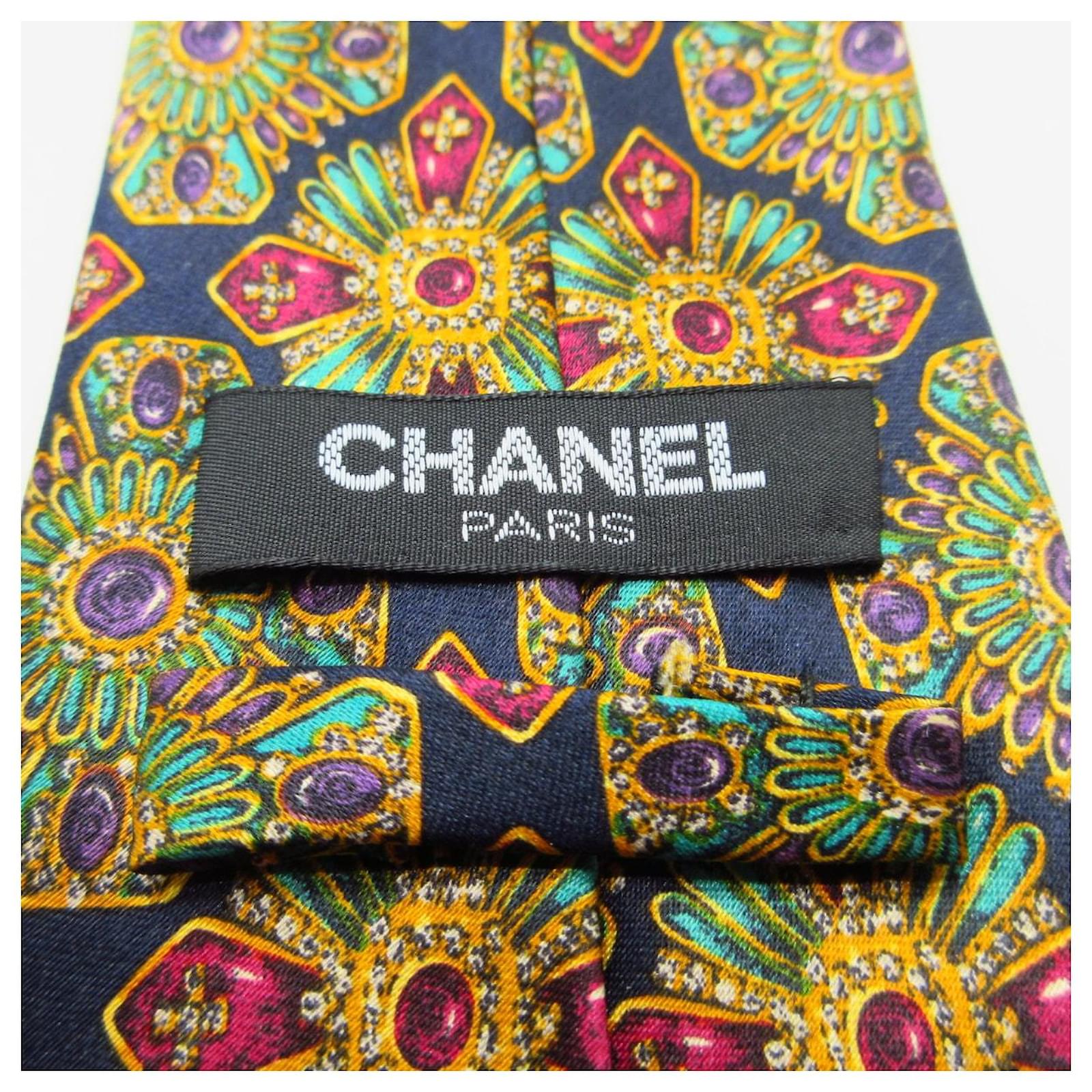 Chanel tie Multiple colors Silk ref.427053 - Joli Closet