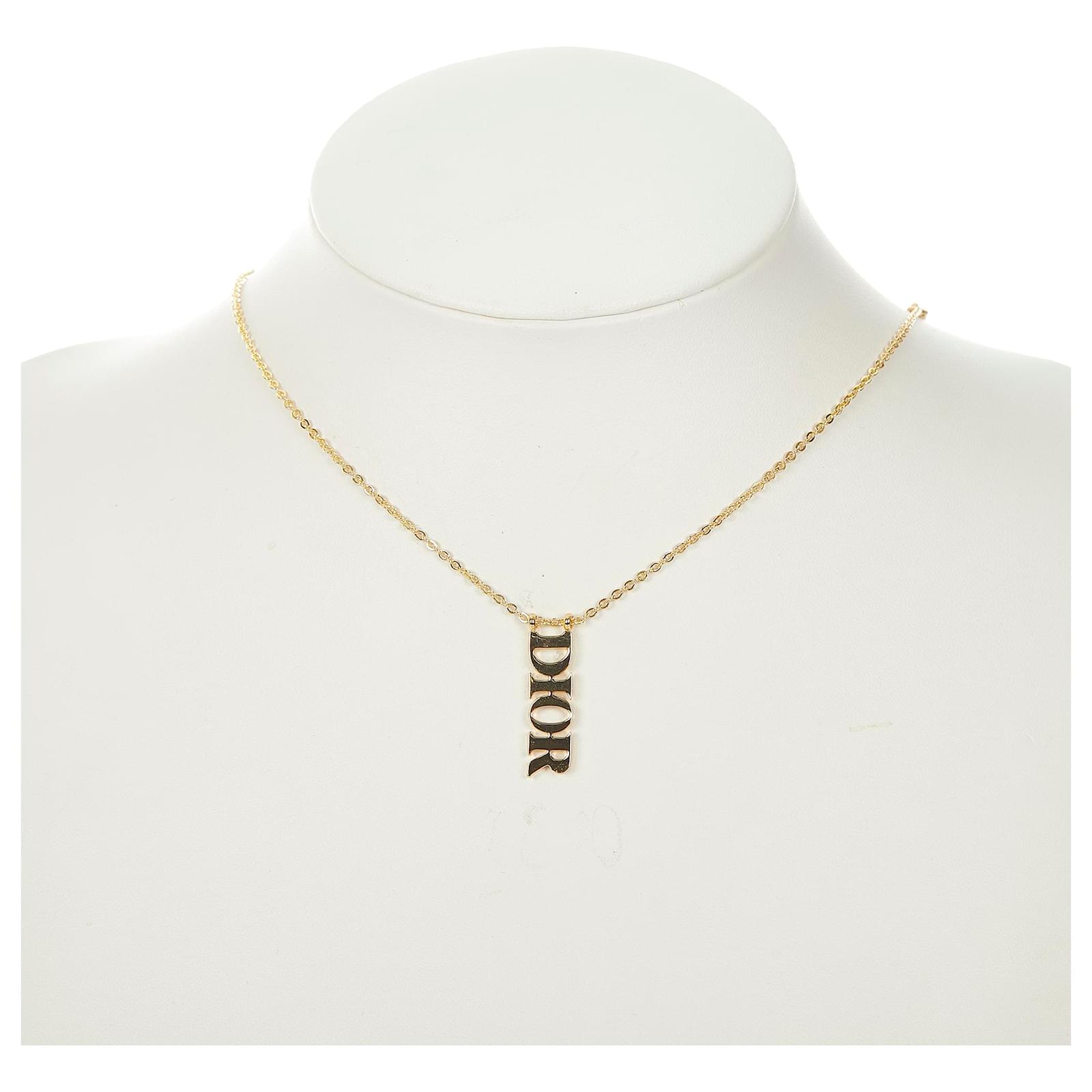 Collier Dior Logo Doré Métal ref.428858 - Joli Closet