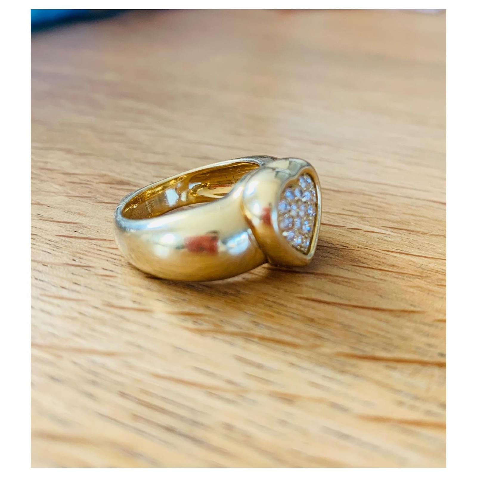 Piaget "Coeur" ring in yellow gold and diamonds Gold hardware ref ...