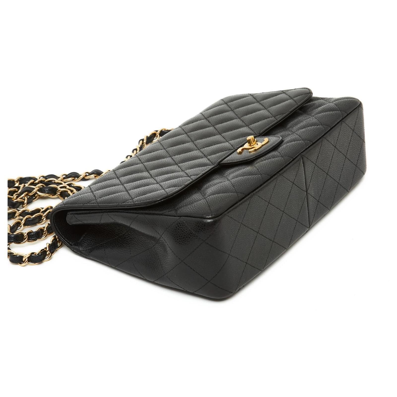 Timeless Chanel GROSSE KLASSISCHE TASCHE KAVIAR SCHWARZ GOLD Leder ref ...