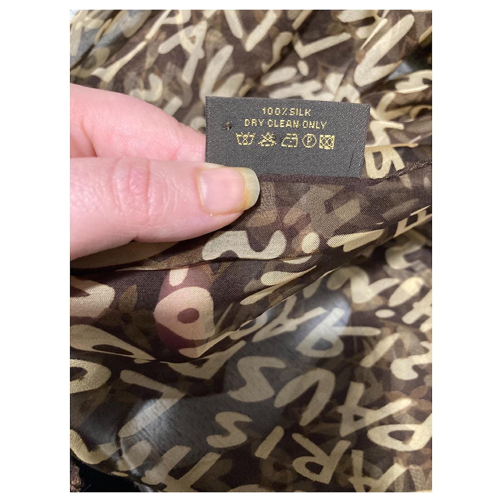 Sublime Louis Vuitton Stephen Prouse graffiti silk scarf Brown Beige ...