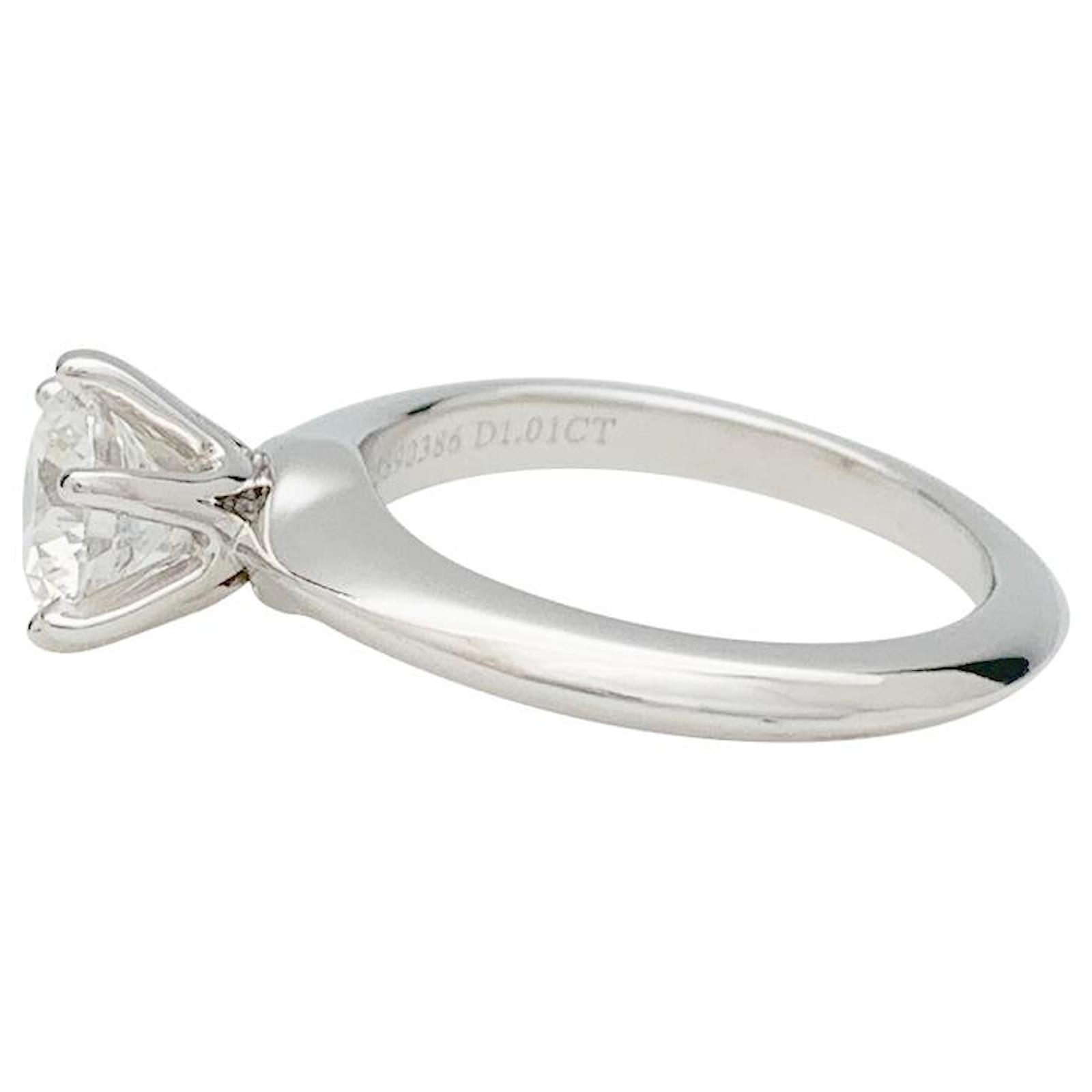 Solitaire Tiffany & Co, "Settings", Platinum, diamond 1,01 carat. ref ...