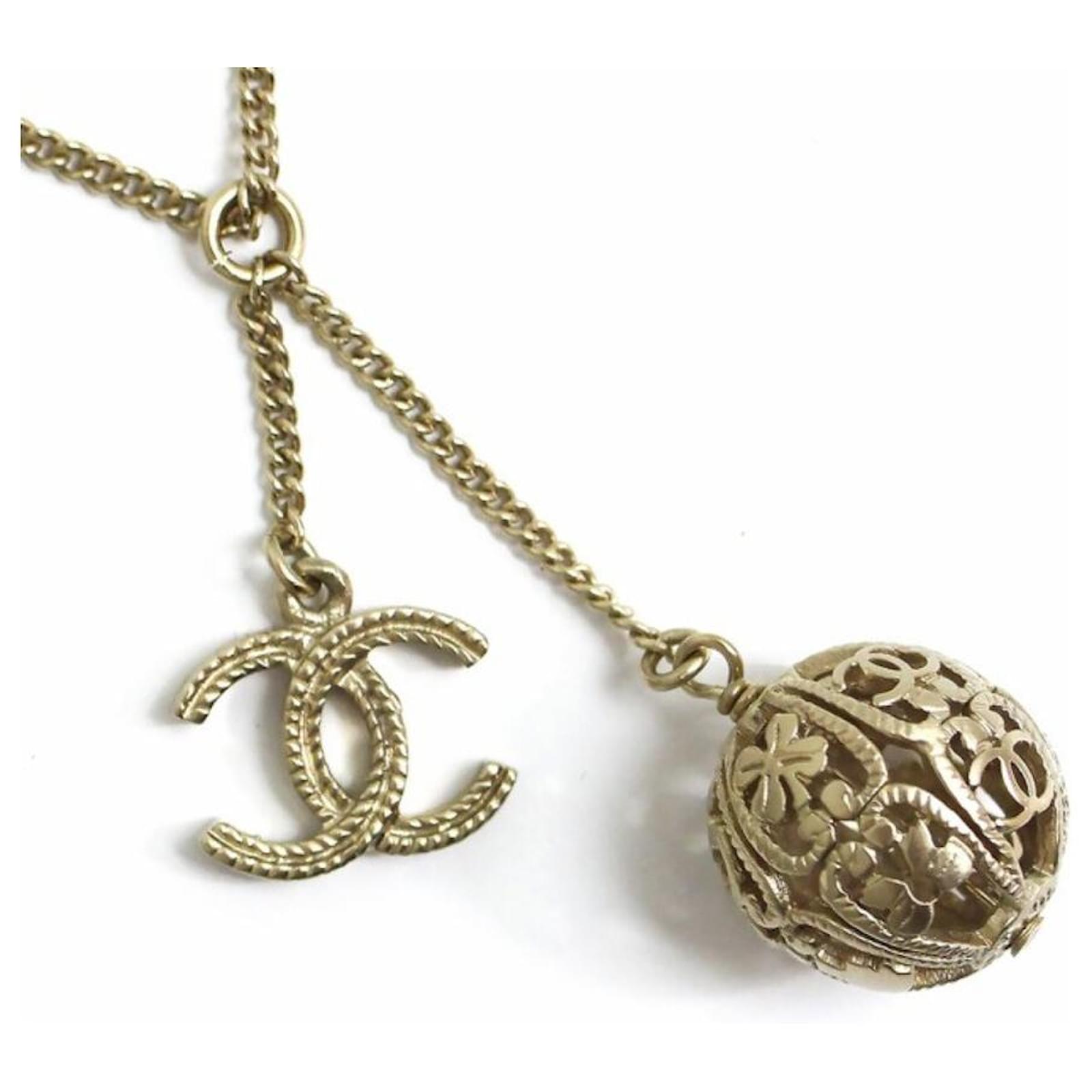 Collier Chanel Coco Mark Icon Ball Or Doré ref.486705 - Joli Closet