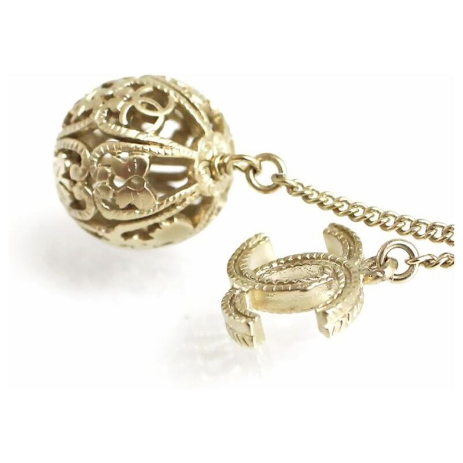 Collier Chanel Coco Mark Icon Ball Or Doré ref.486705 - Joli Closet