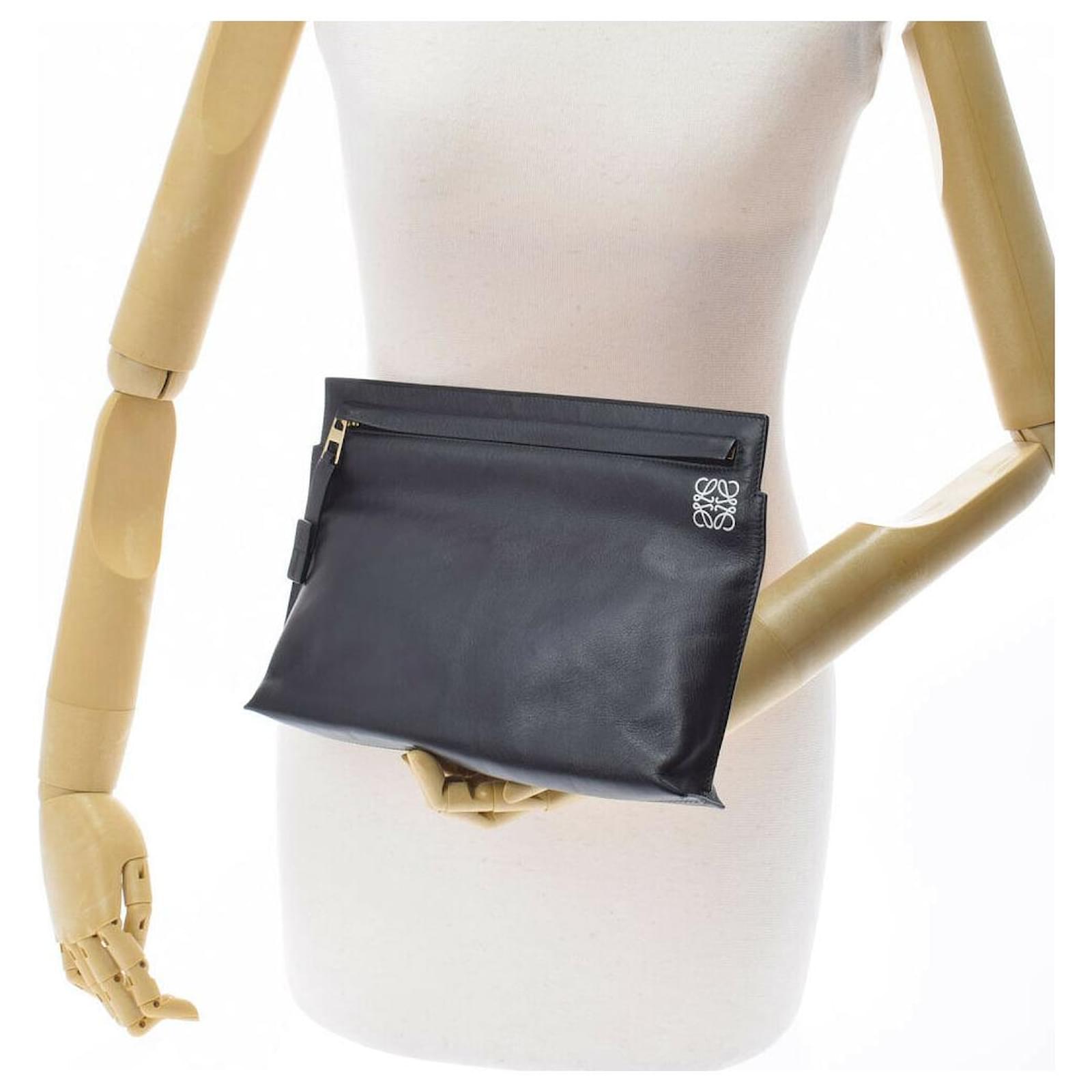 Loewe T pouch Black Leather ref.492075 - Joli Closet