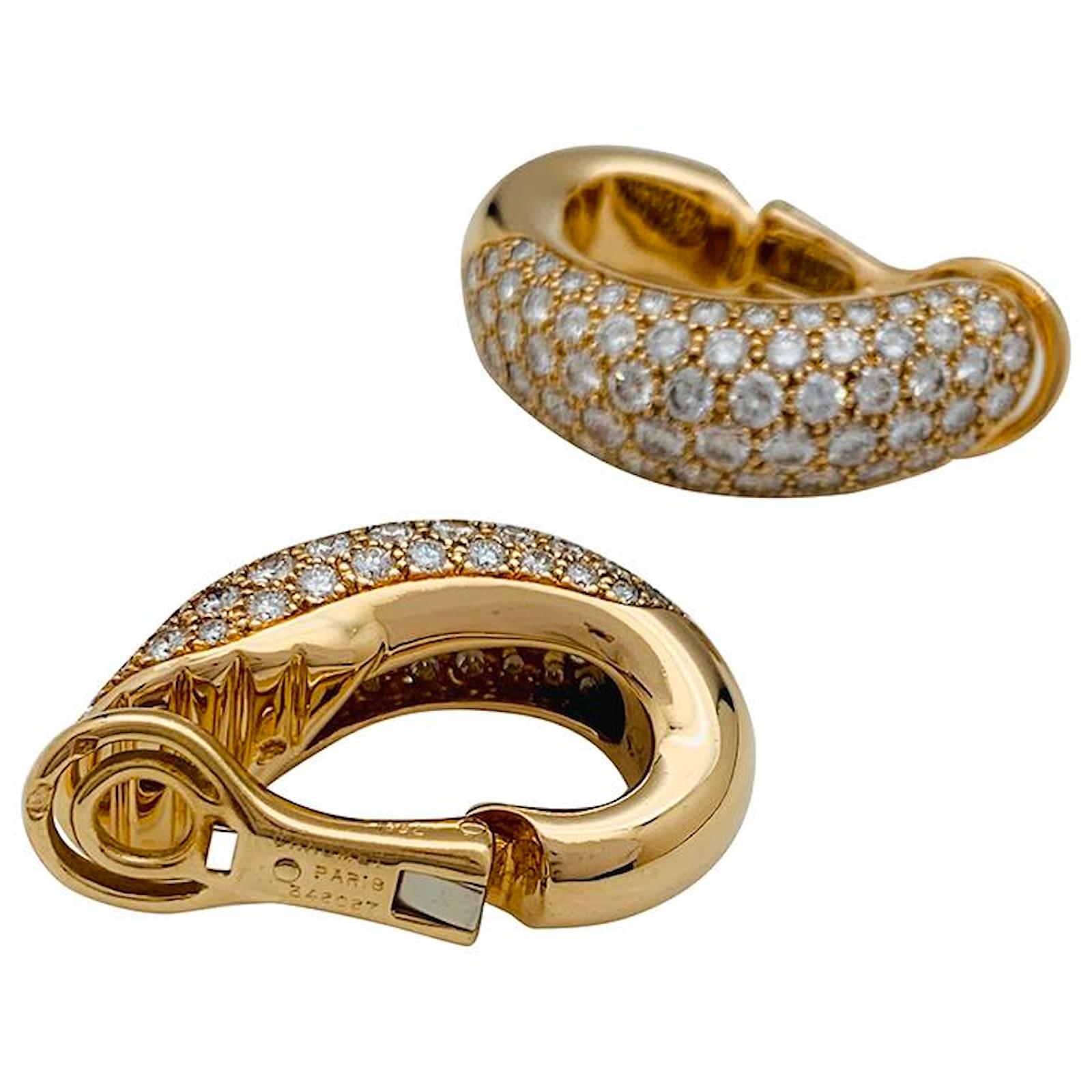 Chaumet earrings, model "Tribute to Venice", in yellow gold and ...