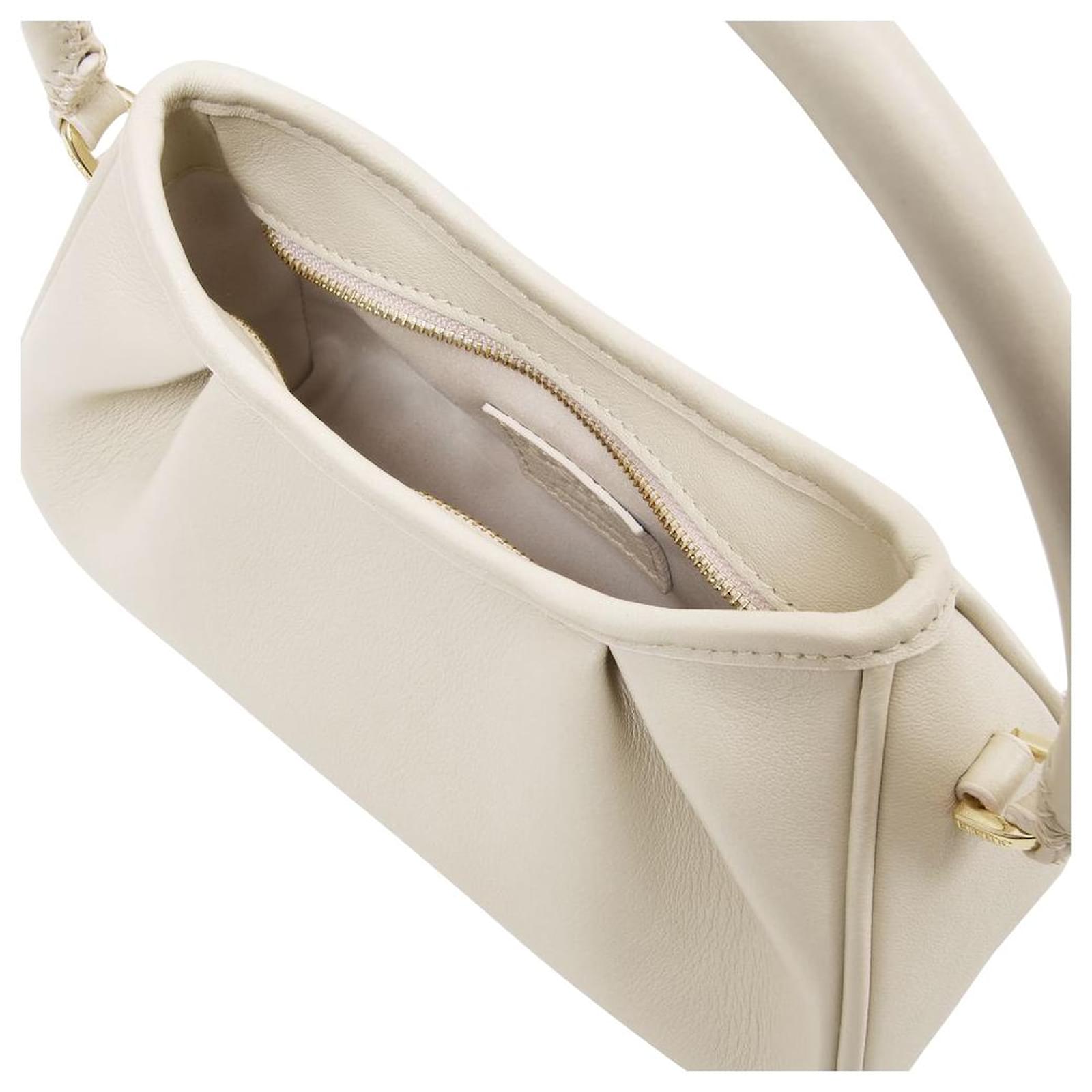 Autre Marque Small Dimple Bag in Beige Leather Flesh ref.512338 - Joli ...