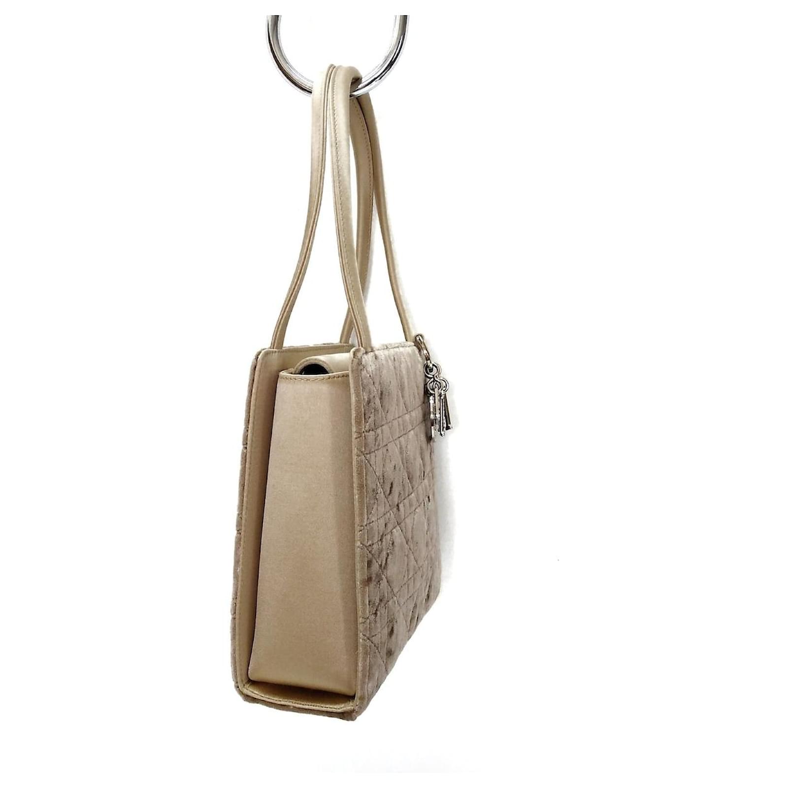 Dior Cannage stitch Beige Velvet ref.515210 - Joli Closet