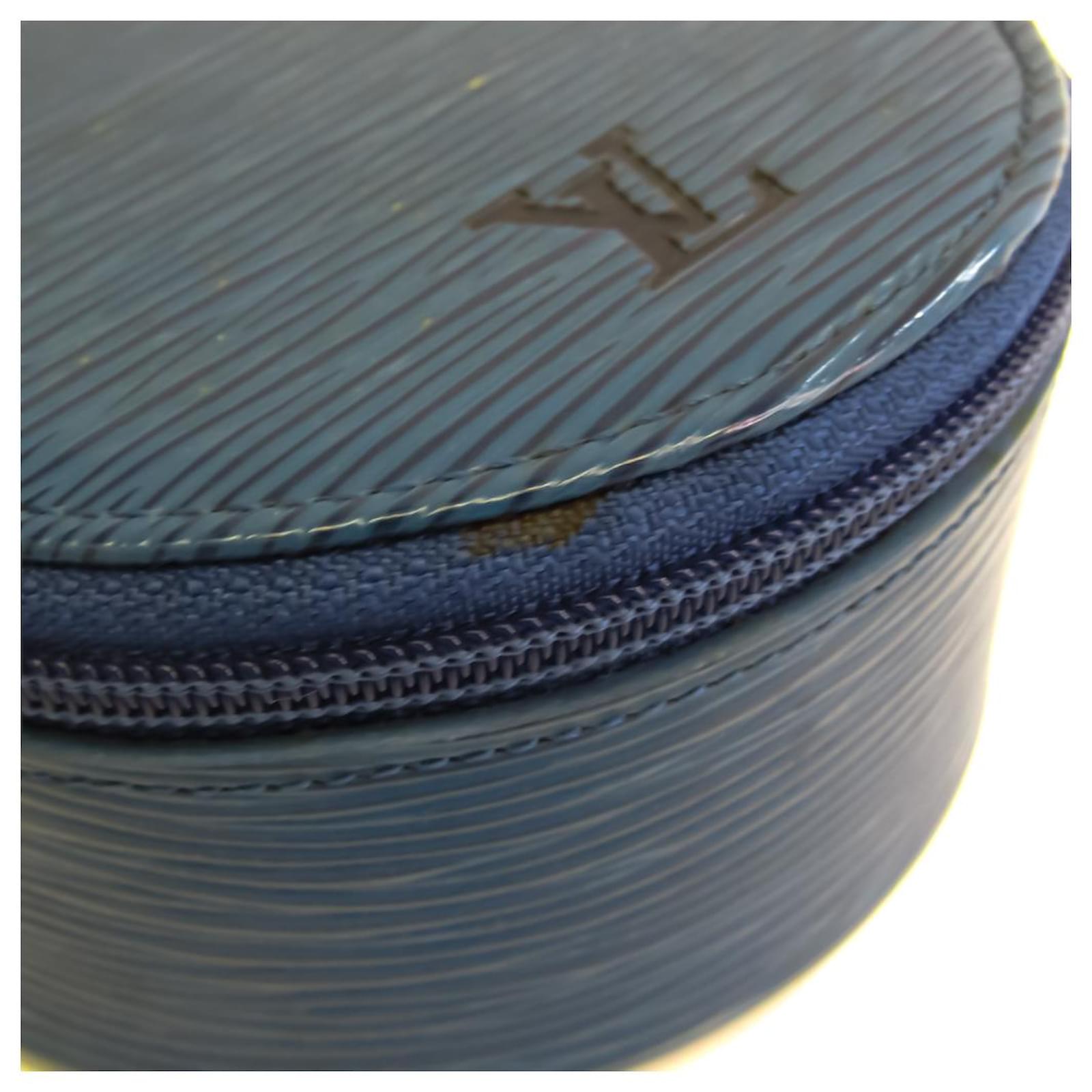 Louis Vuitton Jewelry case Blue Suede Leather ref.536074 - Joli Closet