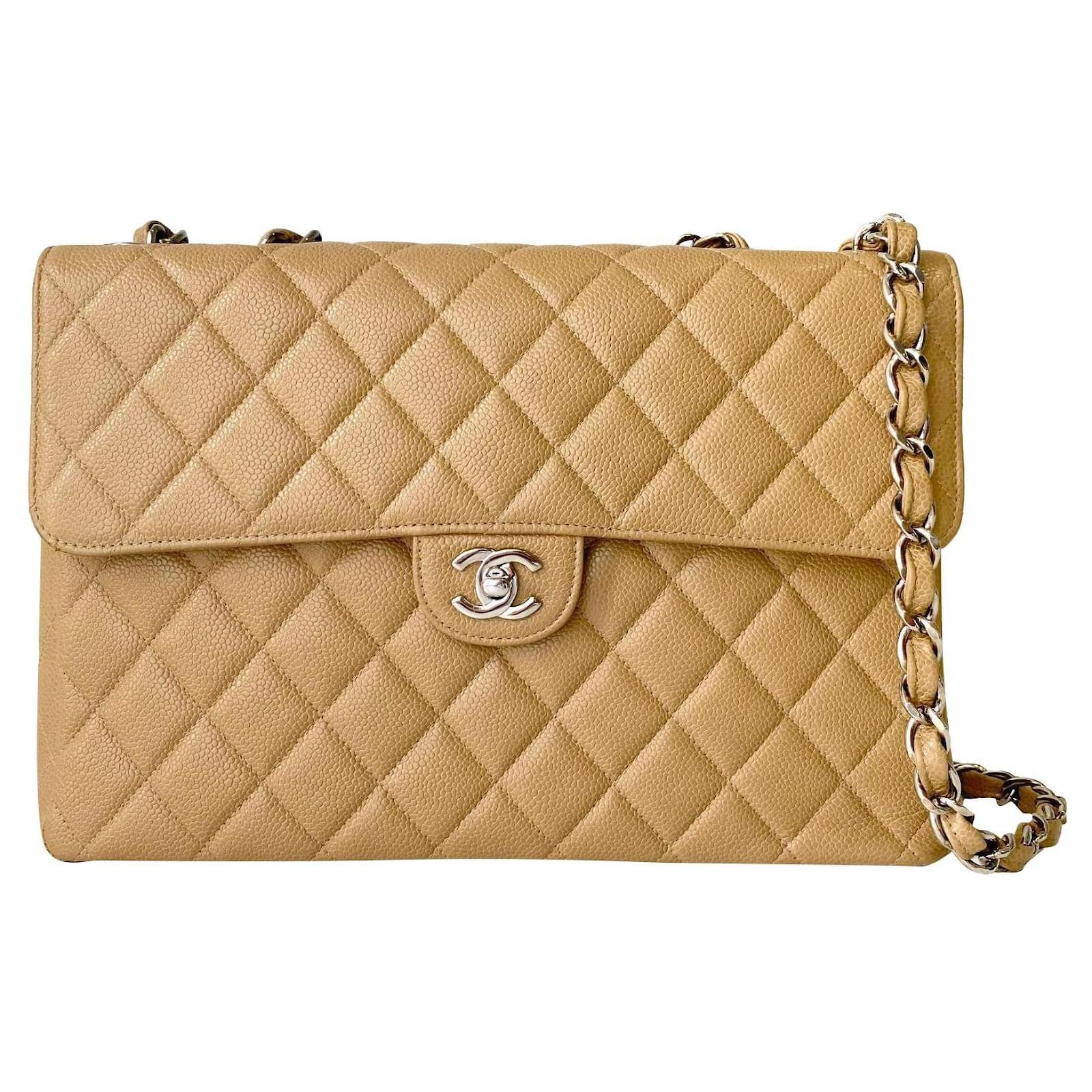 Classique Chanel Sacs à main Cuir Écru ref.548978 - Joli Closet