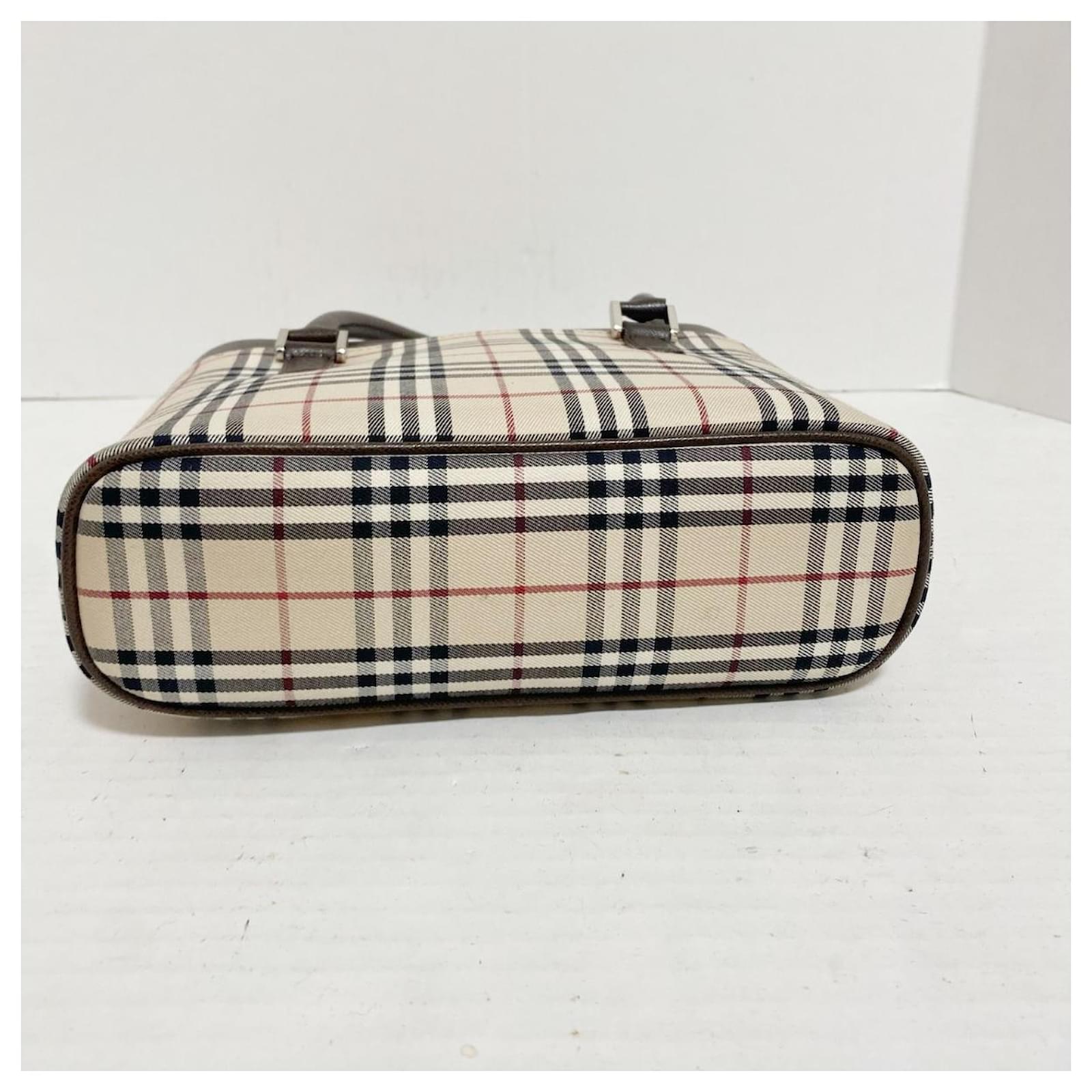 Burberry handbag Multiple colors Synthetic ref.550994 - Joli Closet