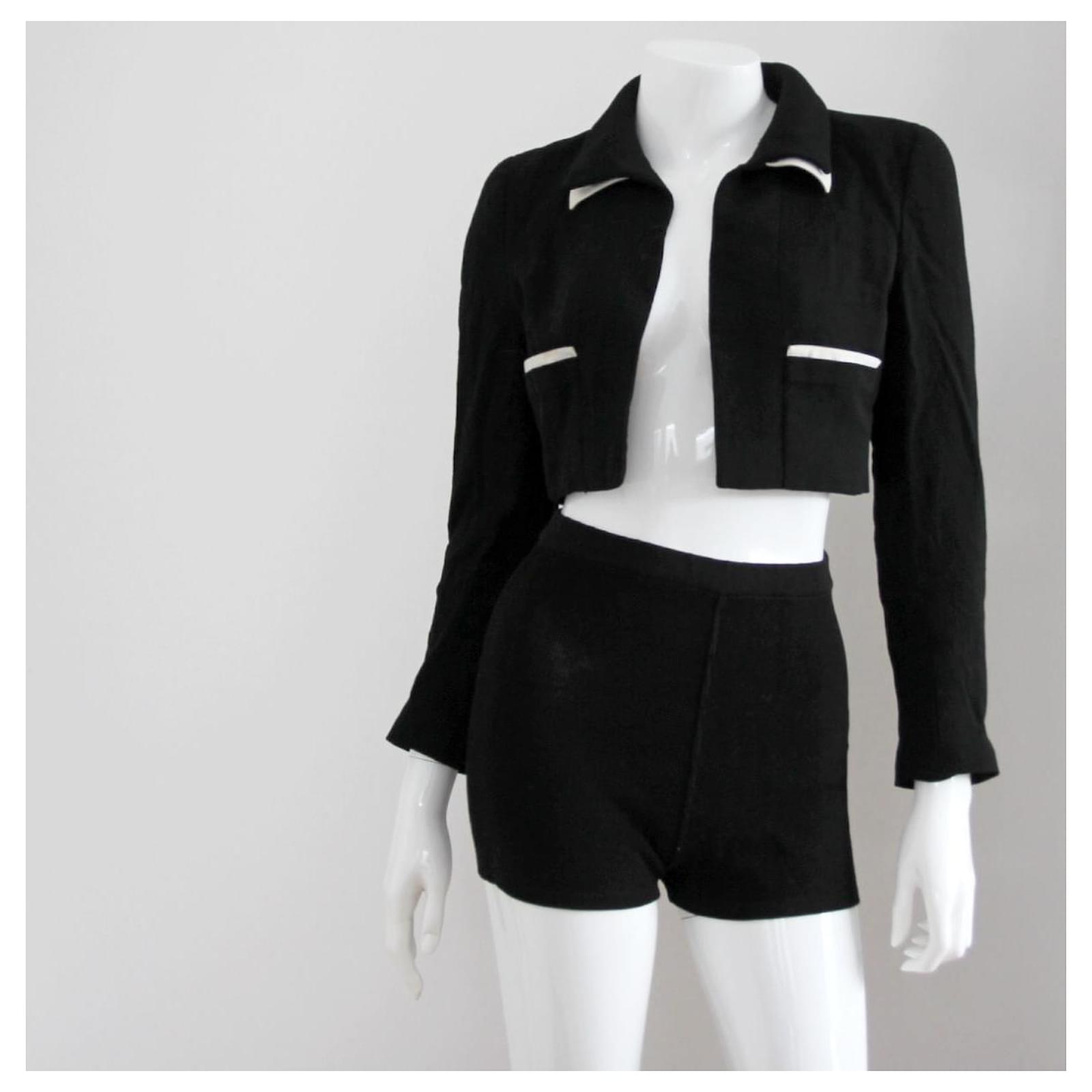Chanel 1996 Short noir / pantalon chaud avec logo CC brodé par Karl ...