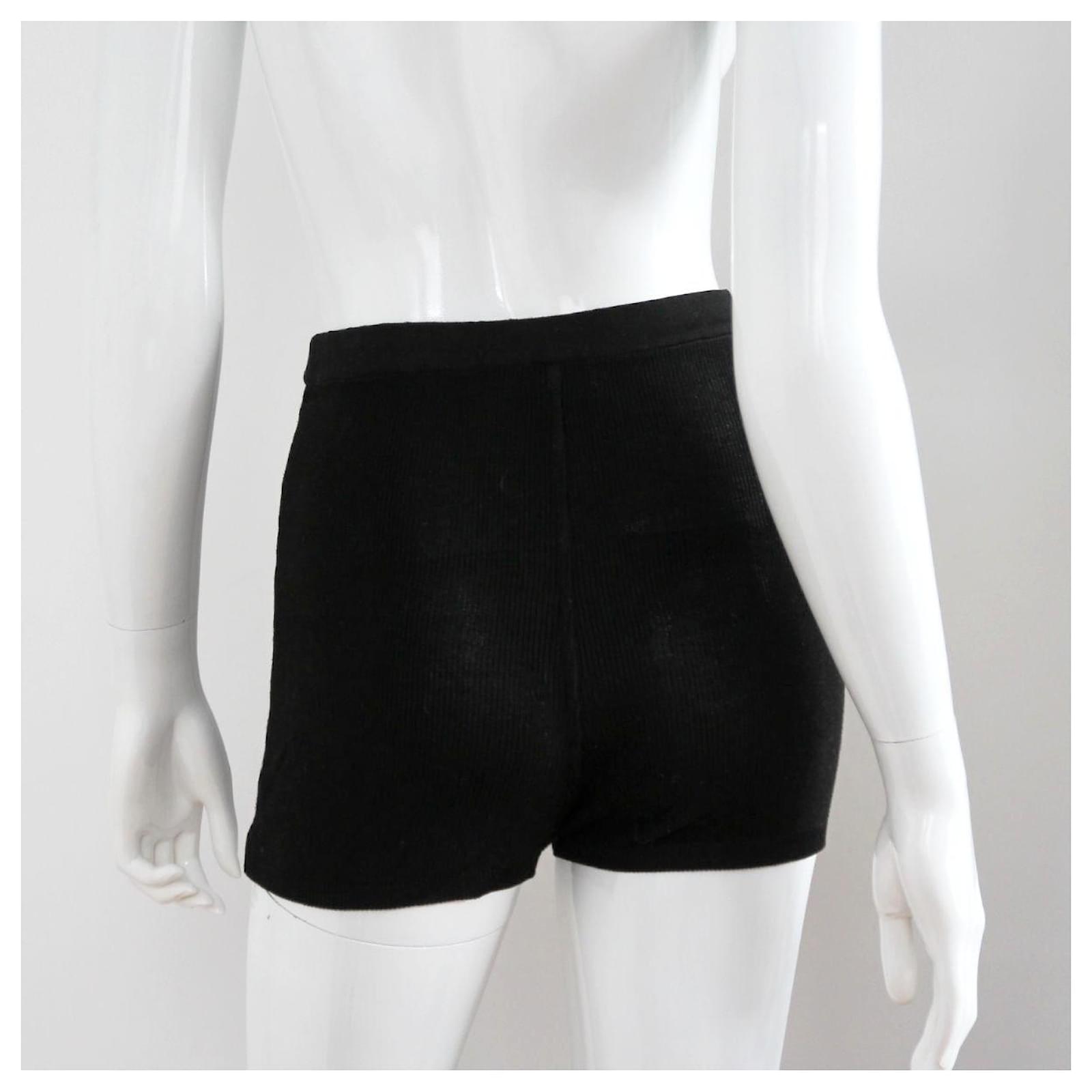 Chanel 1996 Short noir / pantalon chaud avec logo CC brodé par Karl ...