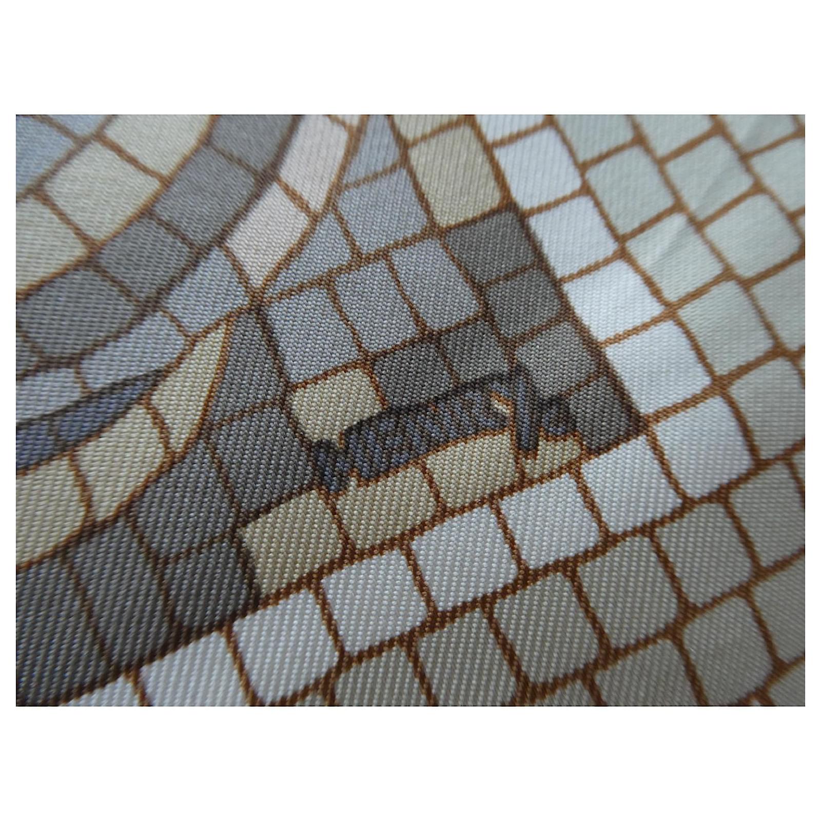 square hermès "cave felem" silk 90x90 Mint condition with box Brown ...