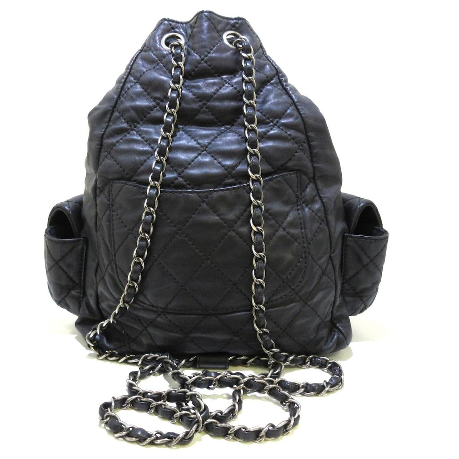 Chanel backpack Black Leather ref.566654 - Joli Closet